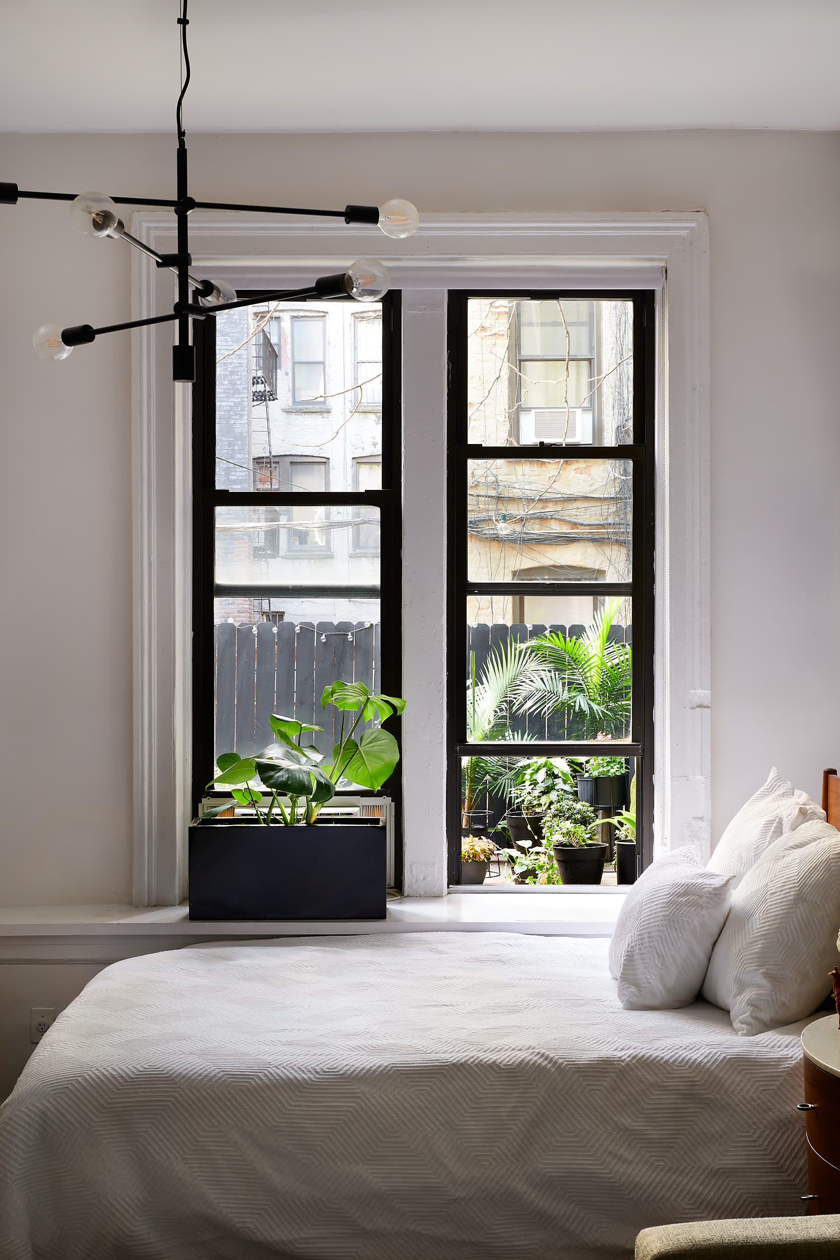 Small NYC Studio Apartment with Huge Backyard | Apartment Therapy