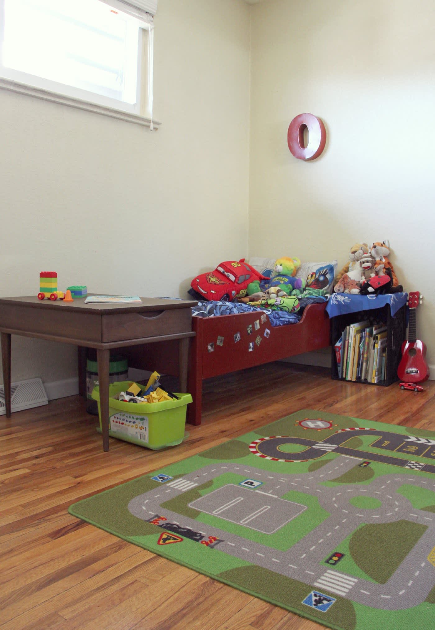 Jordan’s Proper Man Den | Apartment Therapy