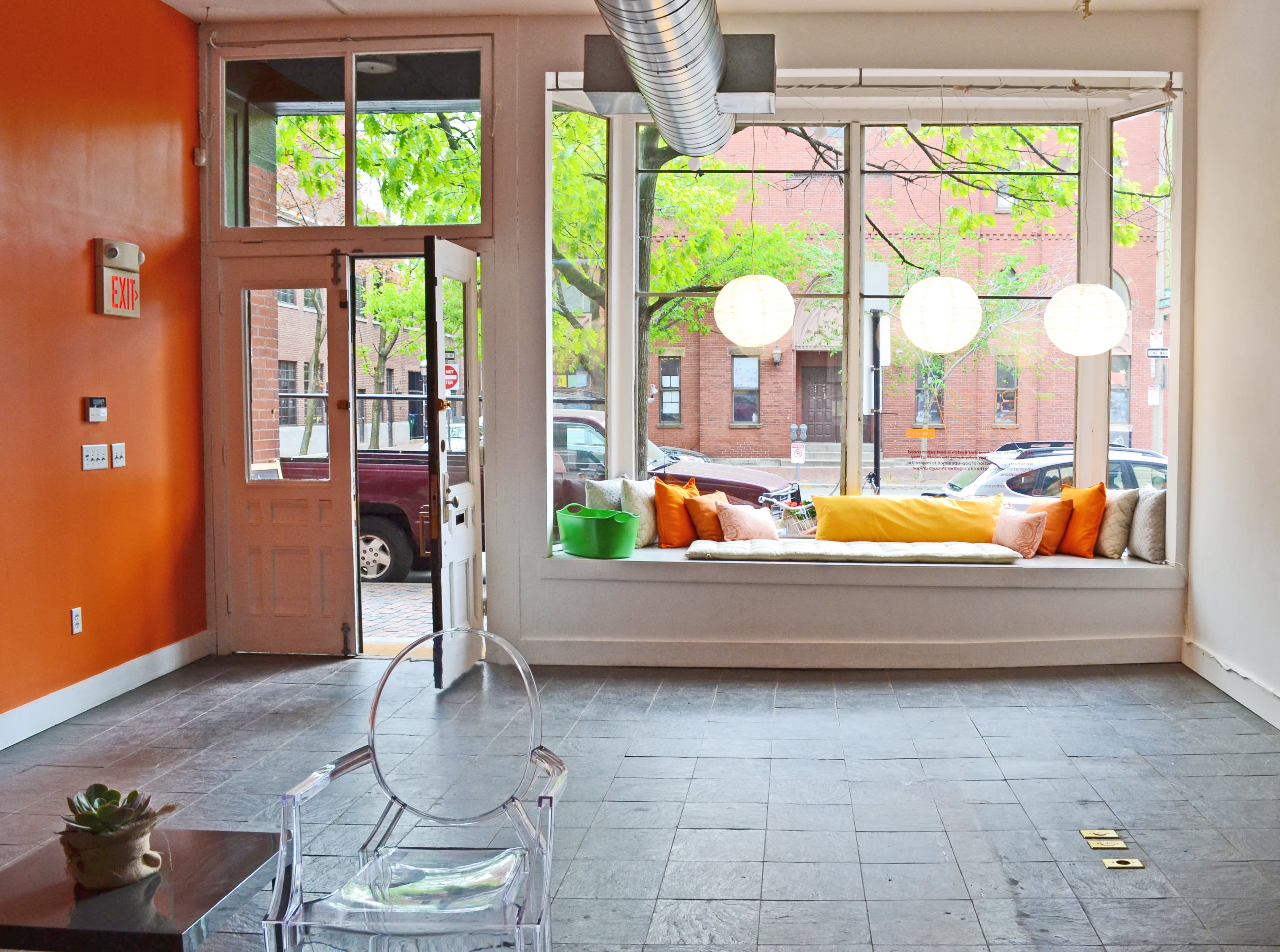 Before & After: Empty Storefront Gets a “Brite” Makeover | Apartment ...