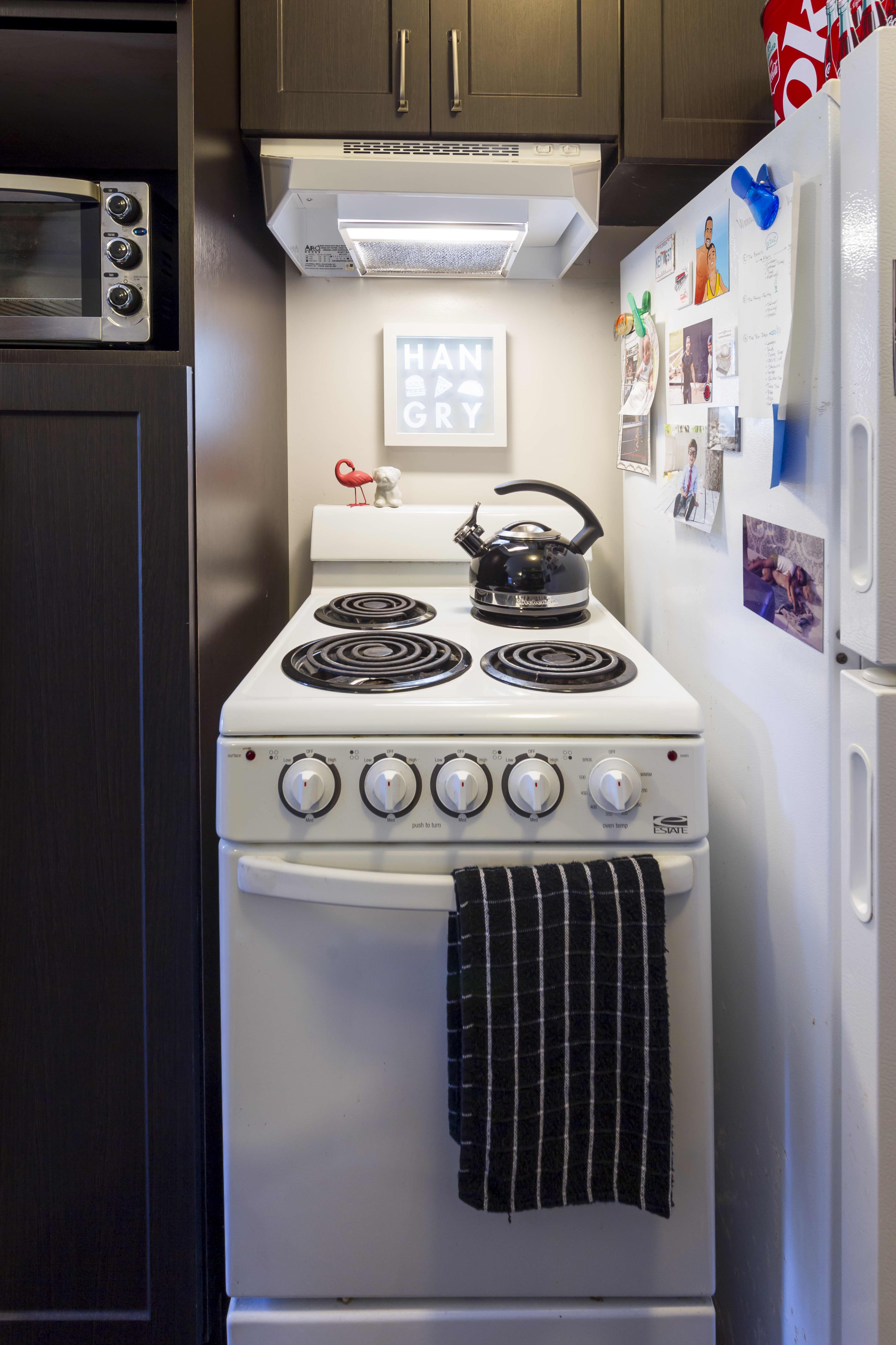 House Tour: A 365-Square-Foot Miami Studio | Apartment Therapy