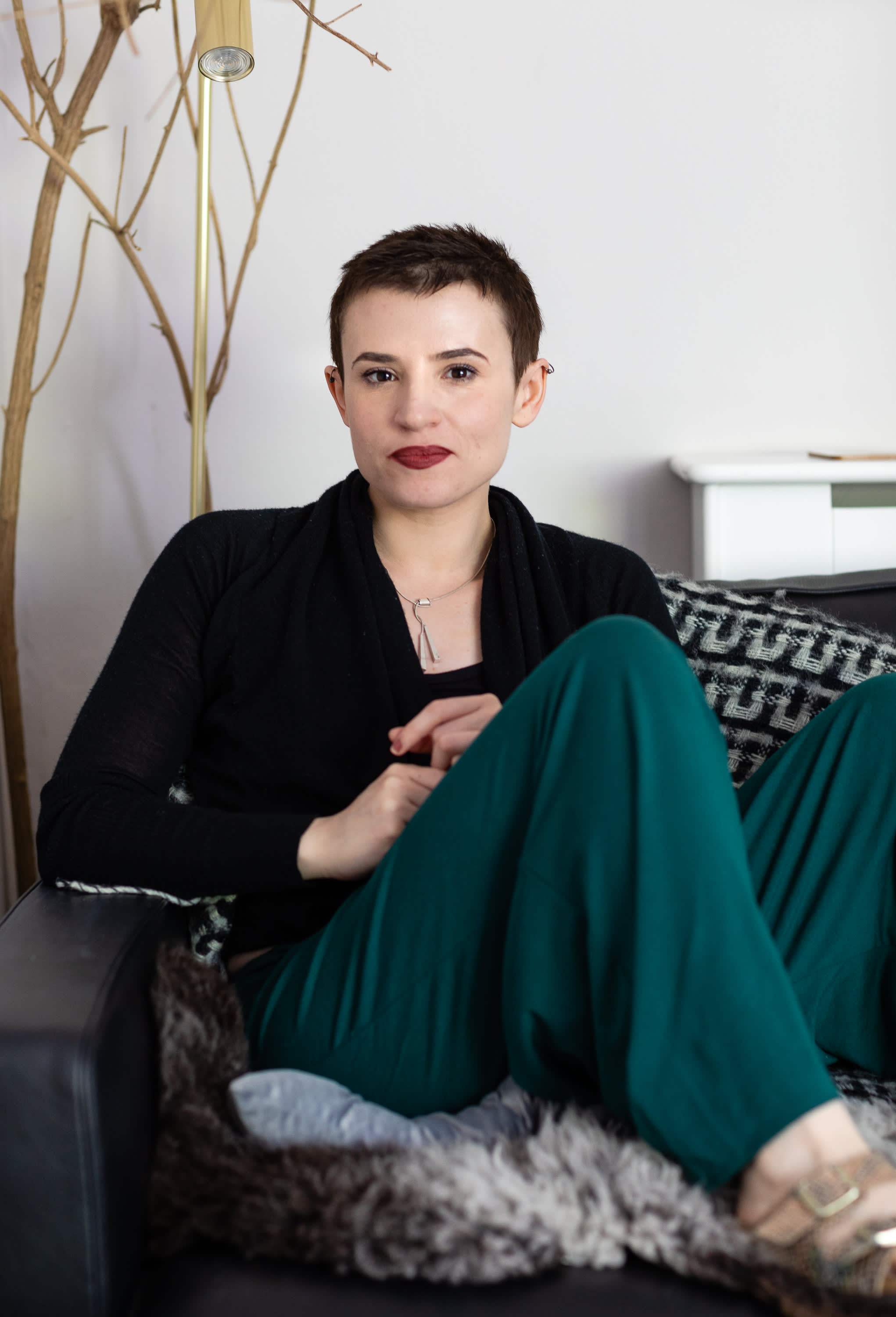 Laurie Penny's UK Studio Apartment | Apartment Therapy