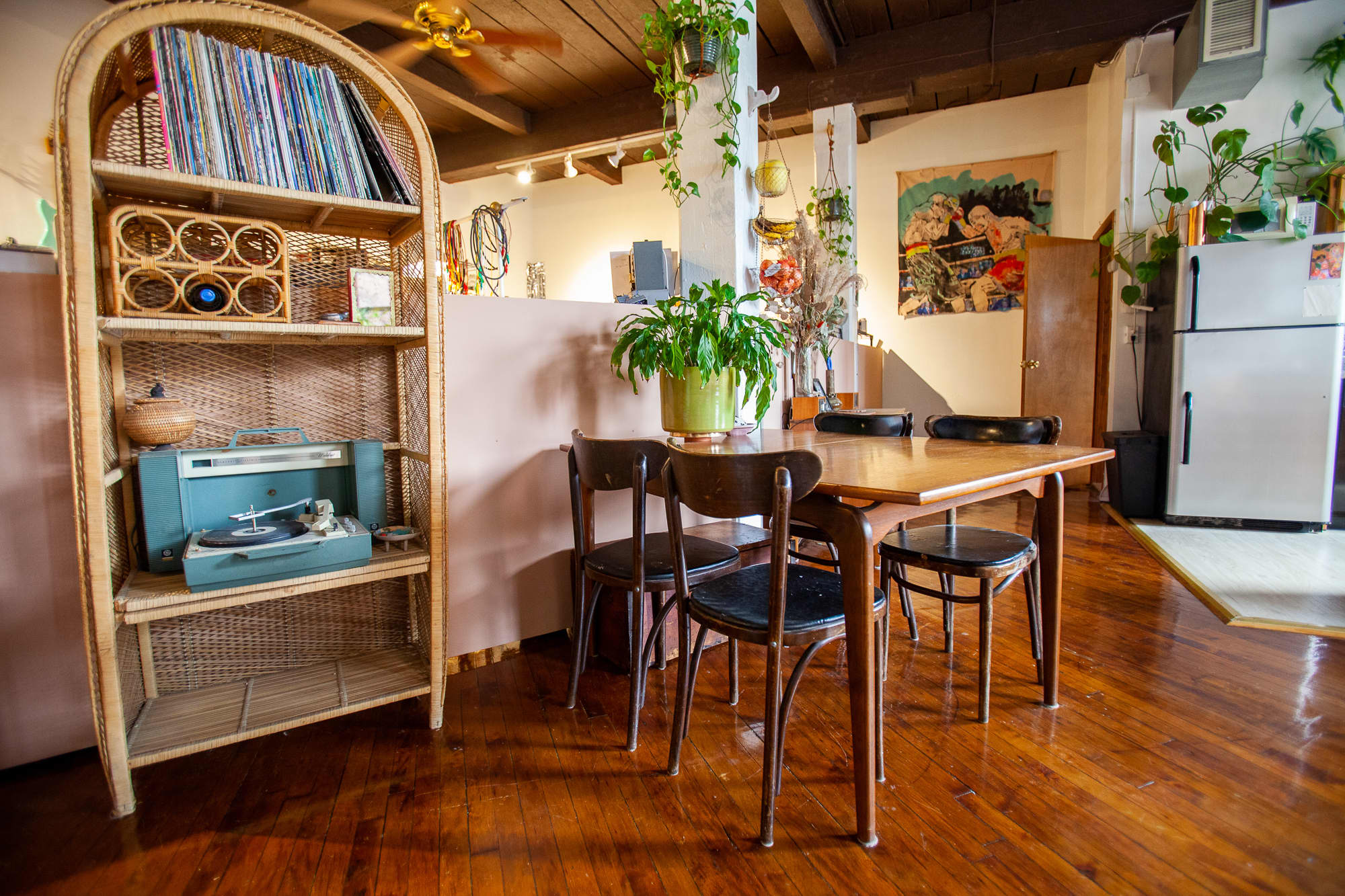 Plant-Filled Loft Decor Ideas and Photos | Apartment Therapy