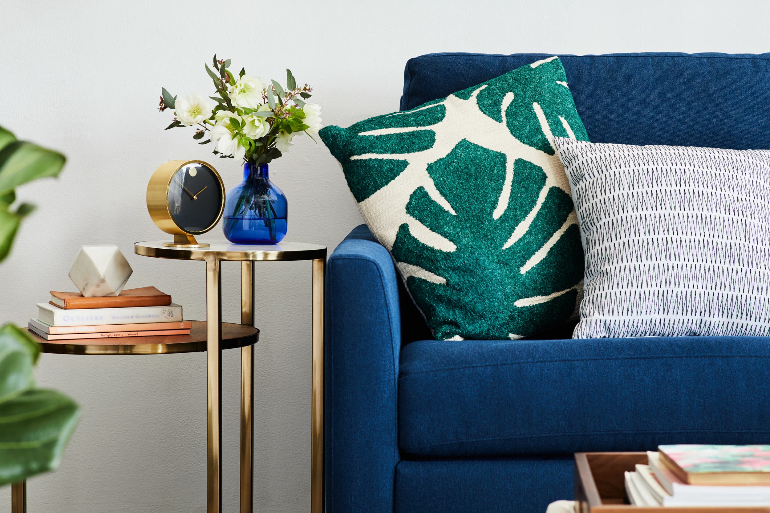 Win: A Customized Comfort Sleeper Sofa | Apartment Therapy