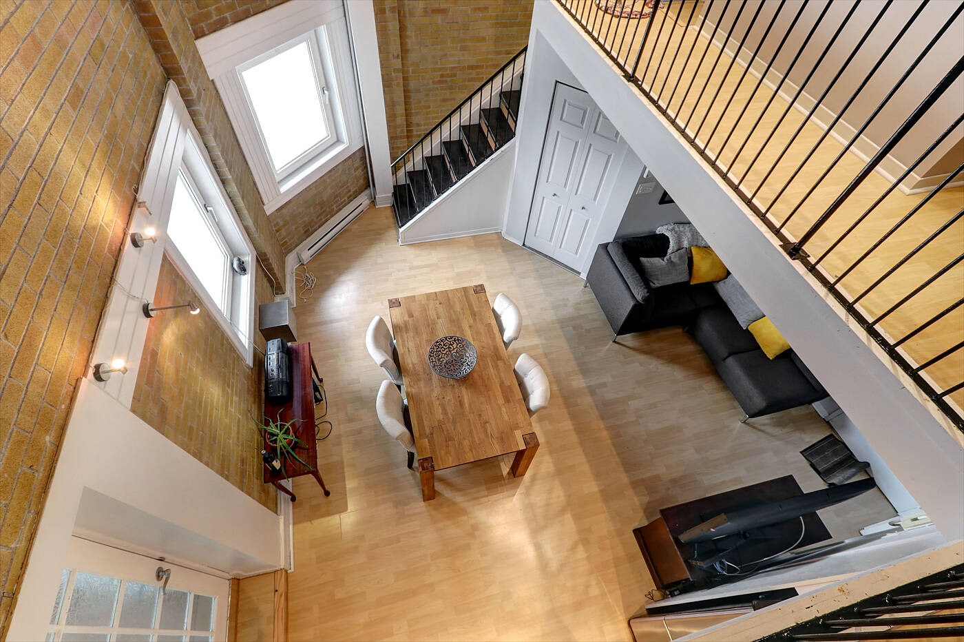 Beautiful Real Estate Listings, Homes in Canada | Apartment Therapy
