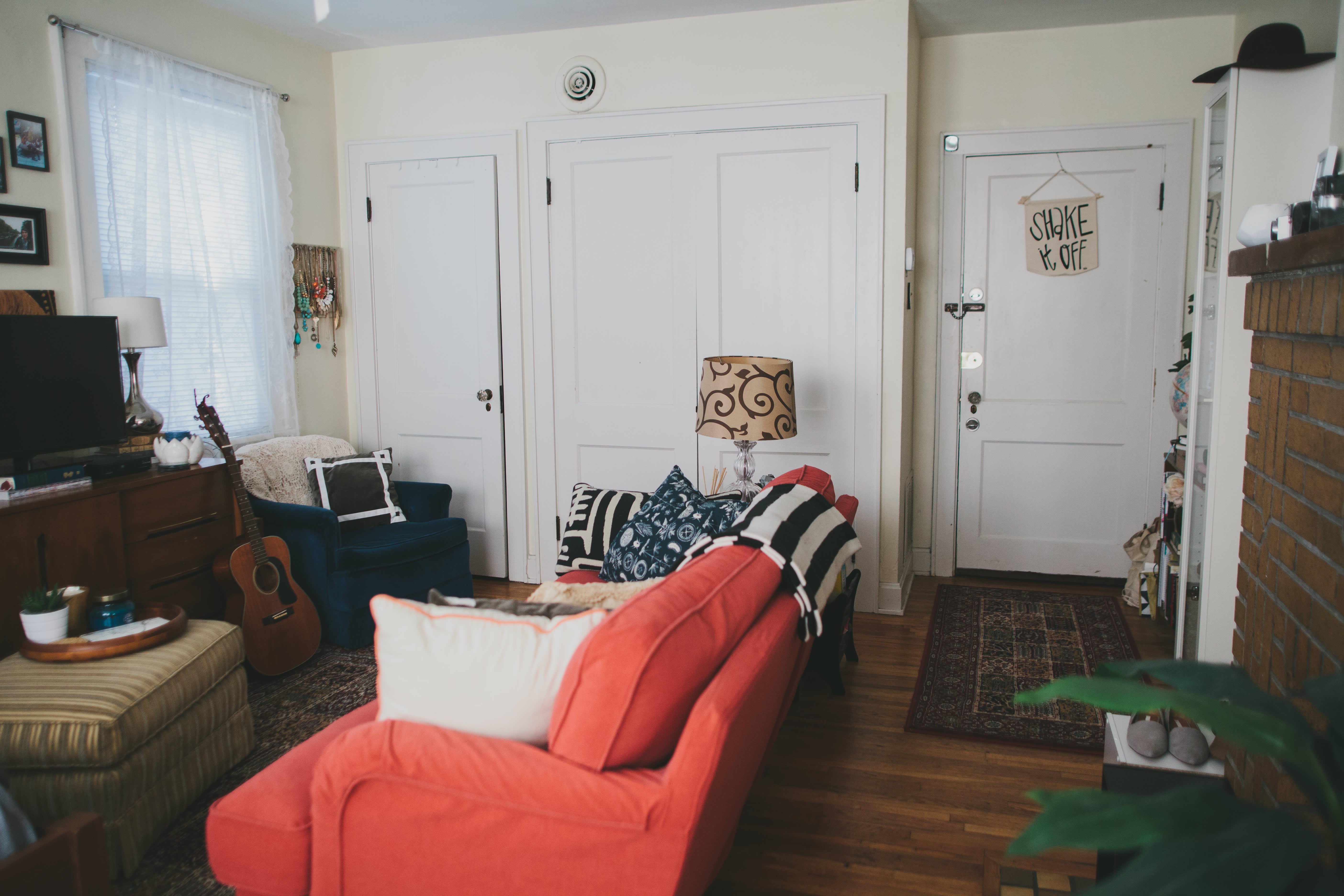 A Cozy Little Studio in a Dream Neighborhood | Apartment Therapy