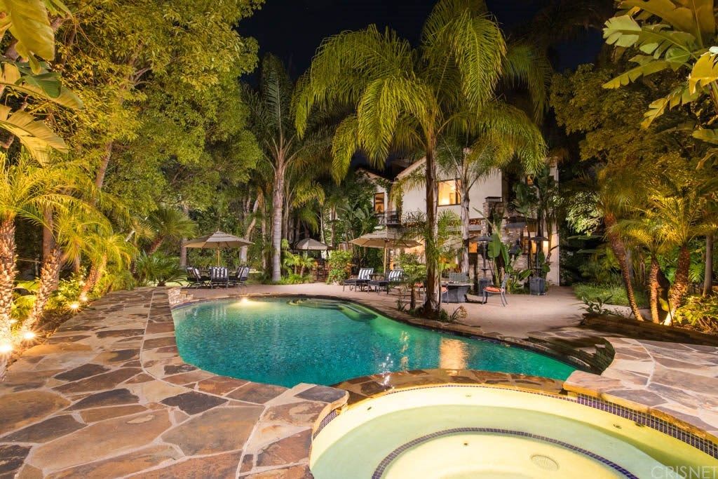 Tupac’s $2.6 Million Los Angeles Mansion Is For Sale | Apartment Therapy