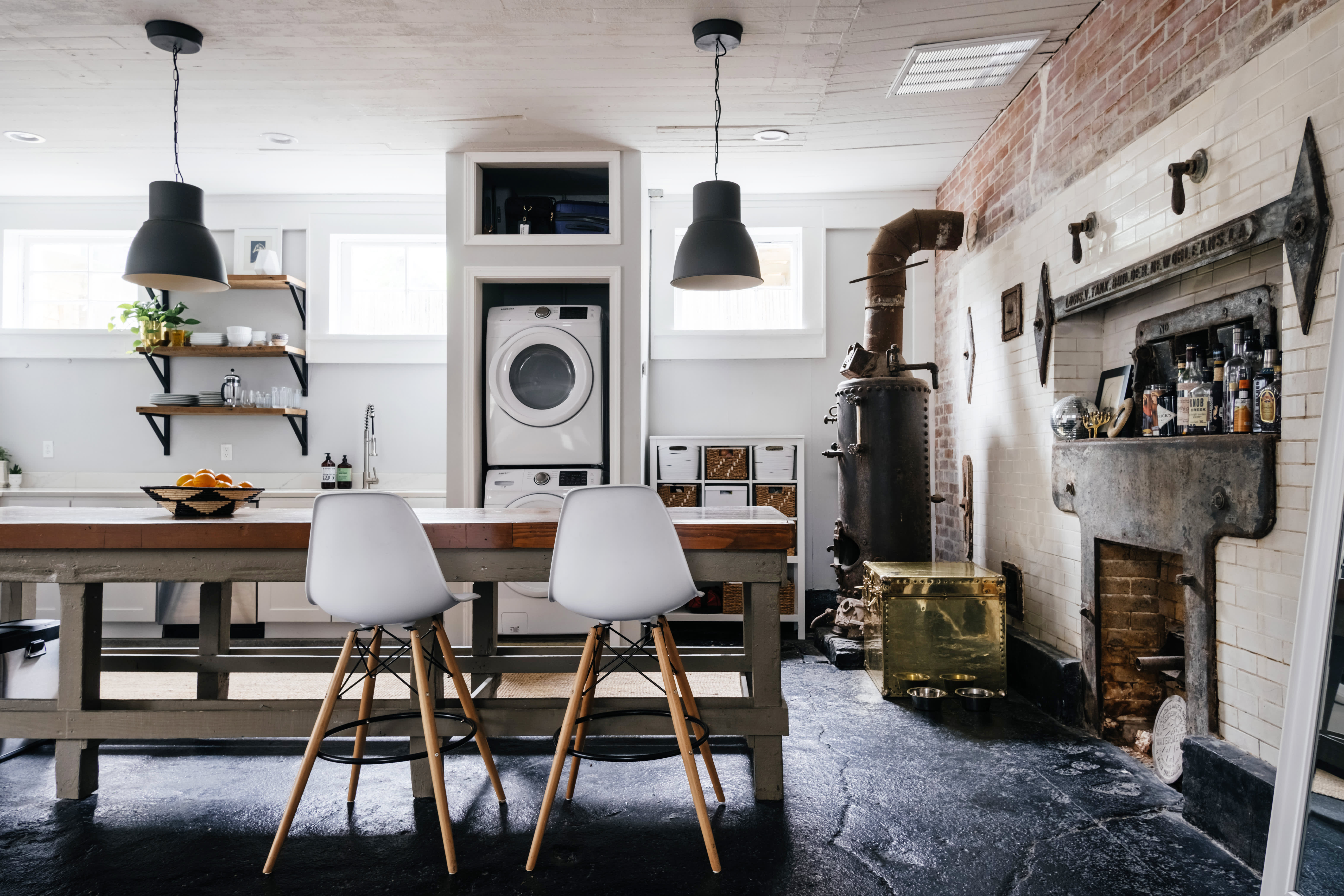 Warm Industrial Studio Apartment in New Orleans | Apartment Therapy