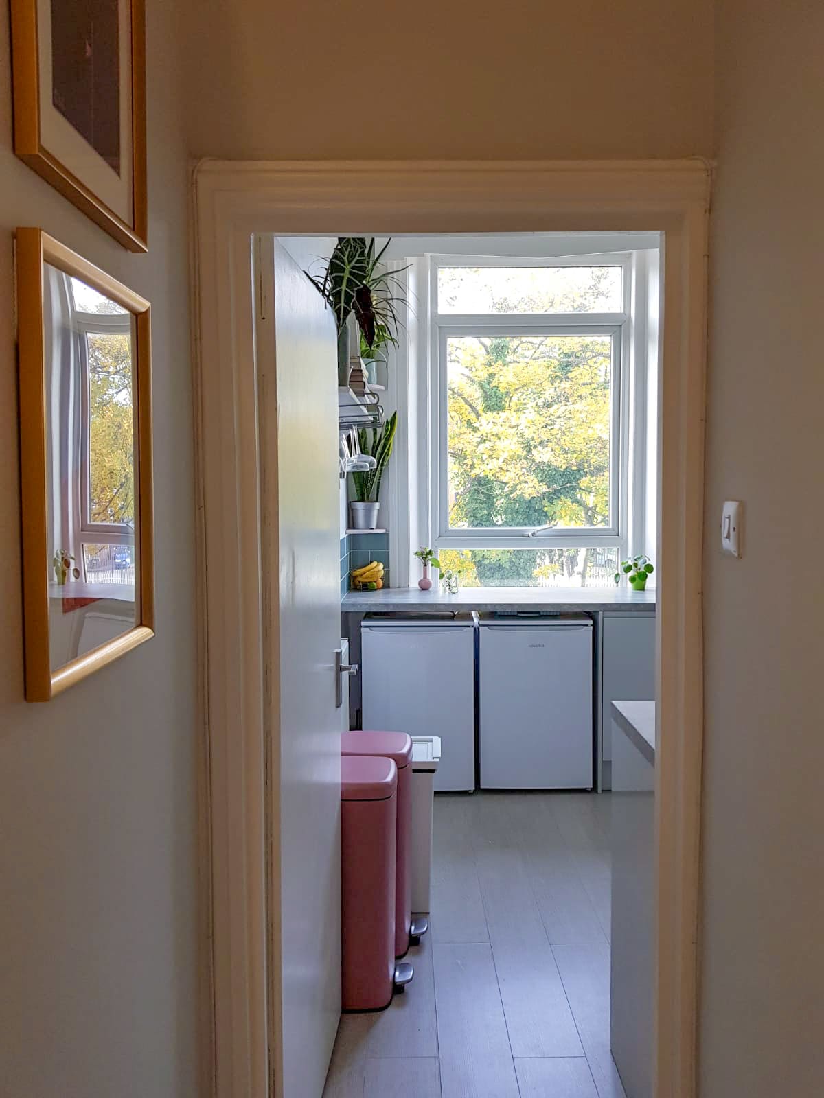 Casa de Modelei London Rental Apartment Tour Photos | Apartment Therapy