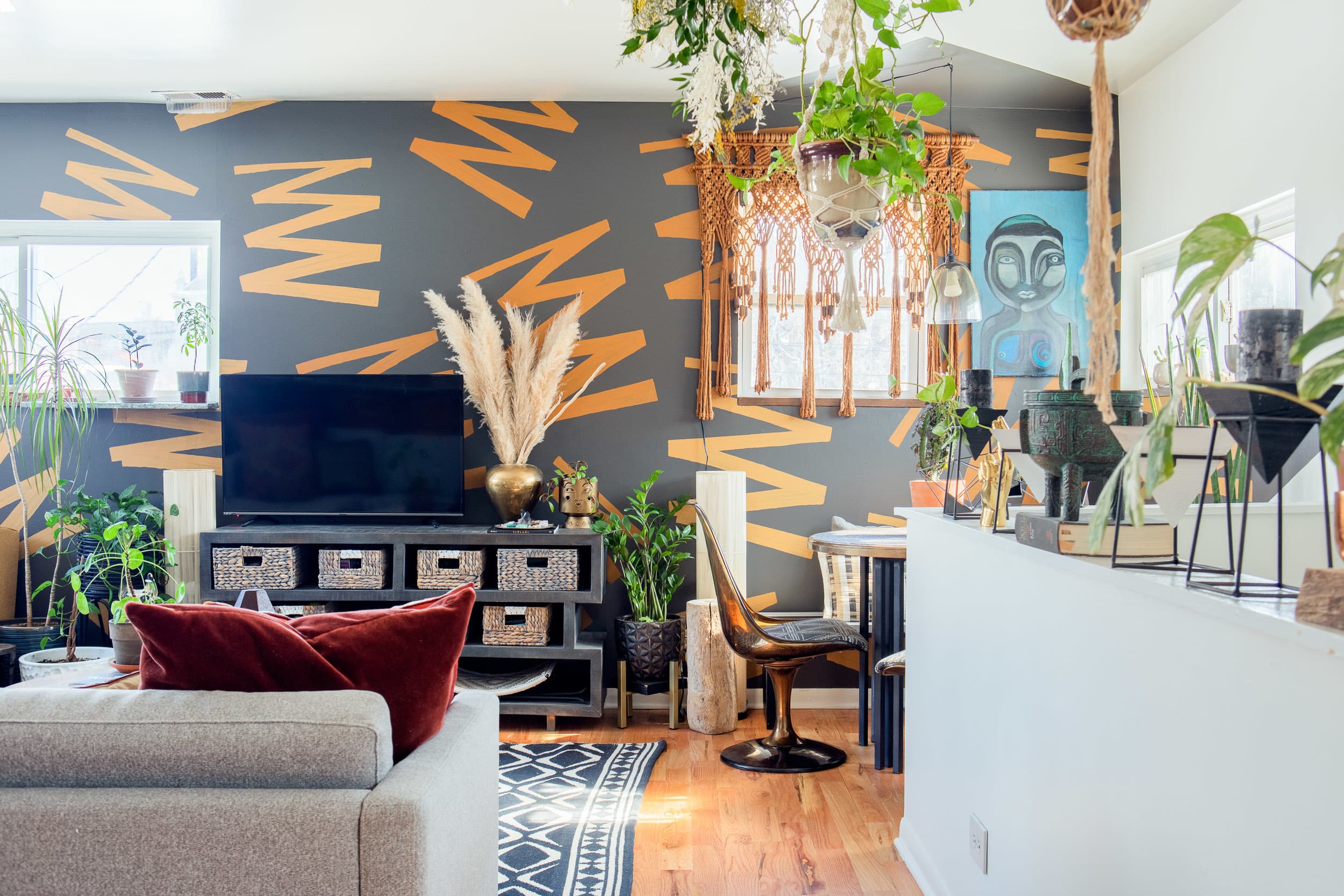 Colorful Mural Filled Chicago Rental Apartment Photos | Apartment Therapy
