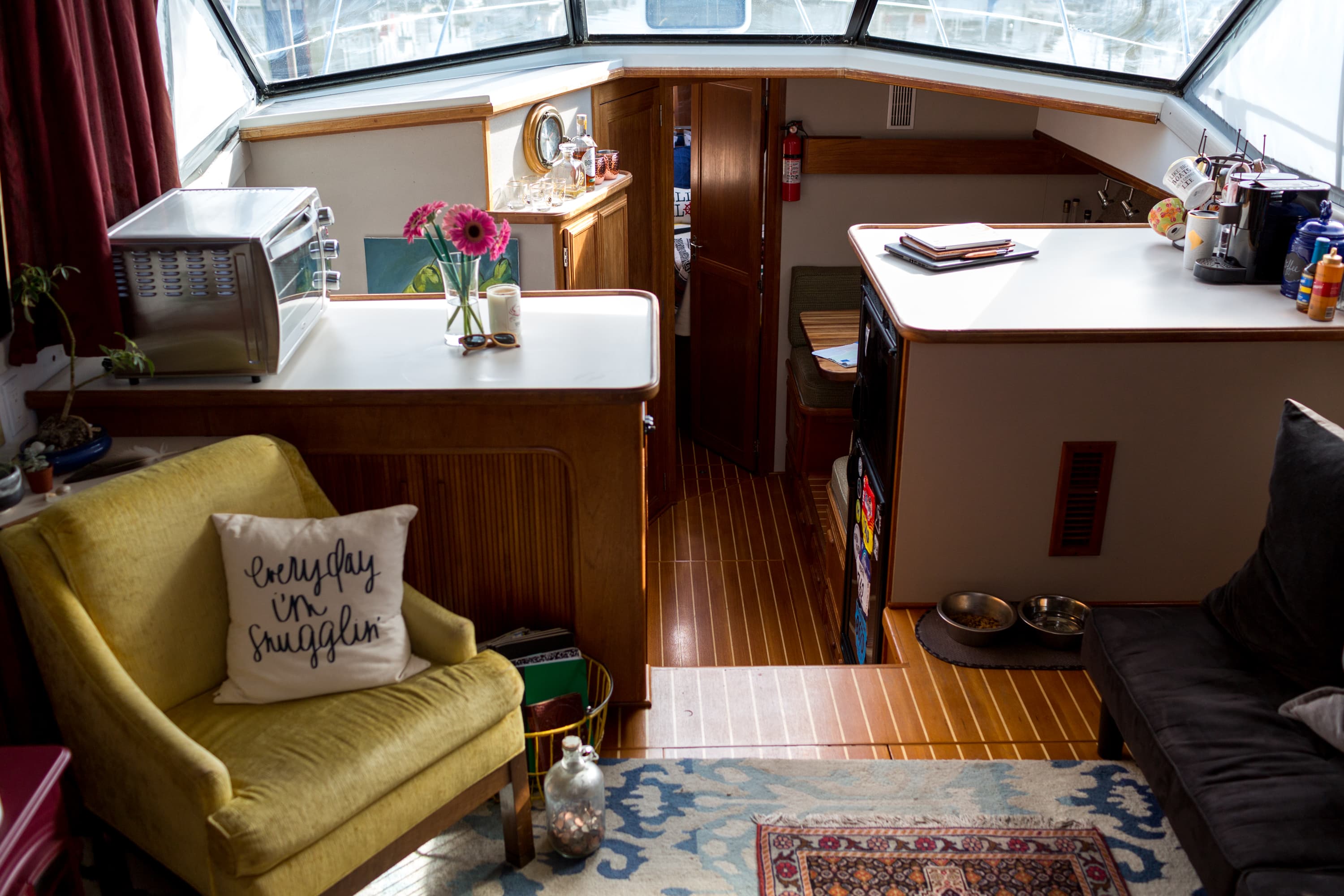Houseboat Tour - Washington DC Family Living on Boat | Apartment Therapy