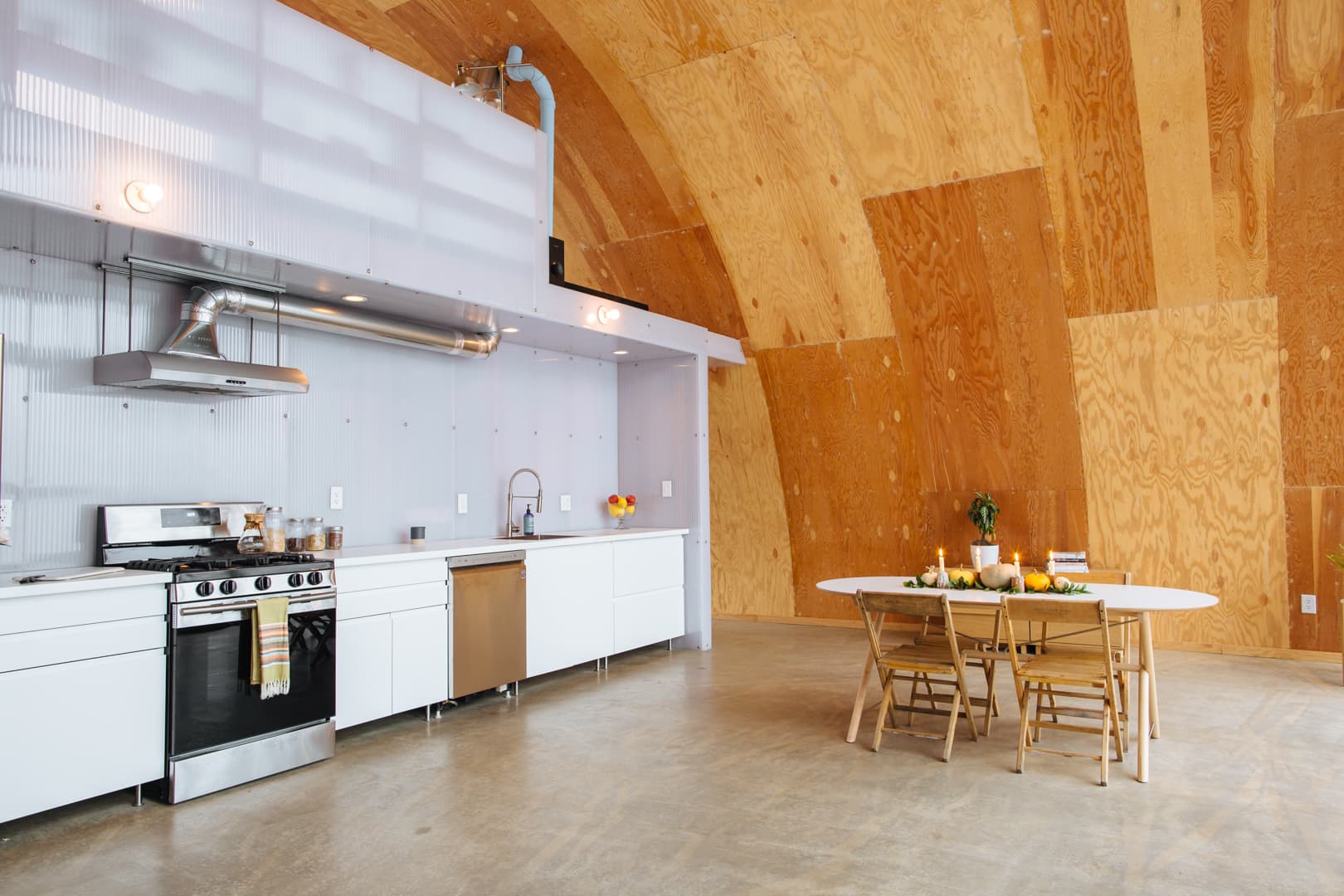 House Tour: A Modern, Minimal Quonset Hut Detroit Home | Apartment Therapy