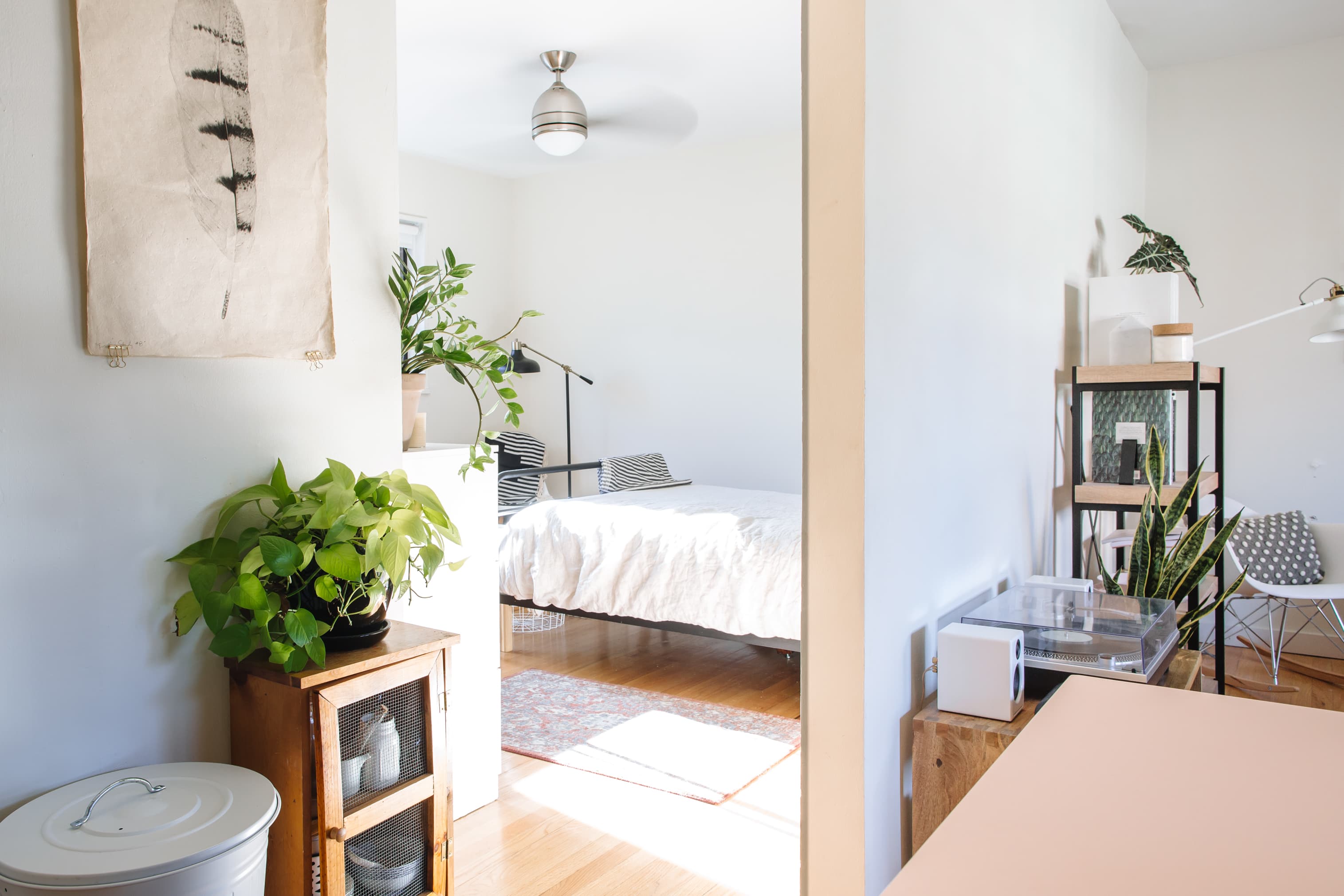 House Tour: A Simple Chic 550 Square Feet in Detroit | Apartment Therapy