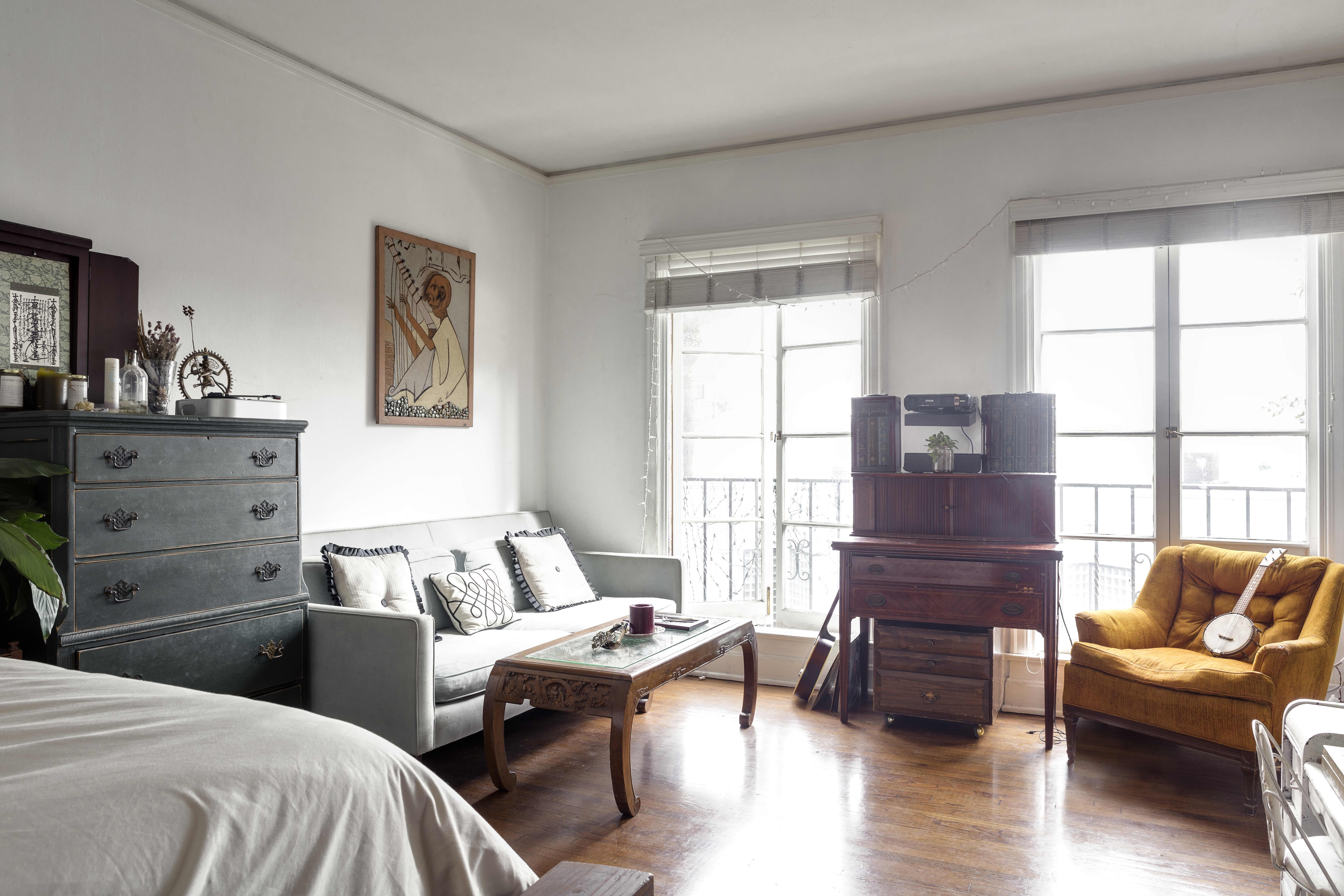 House Tour: A 500 Square Foot California Studio Apartment | Apartment ...