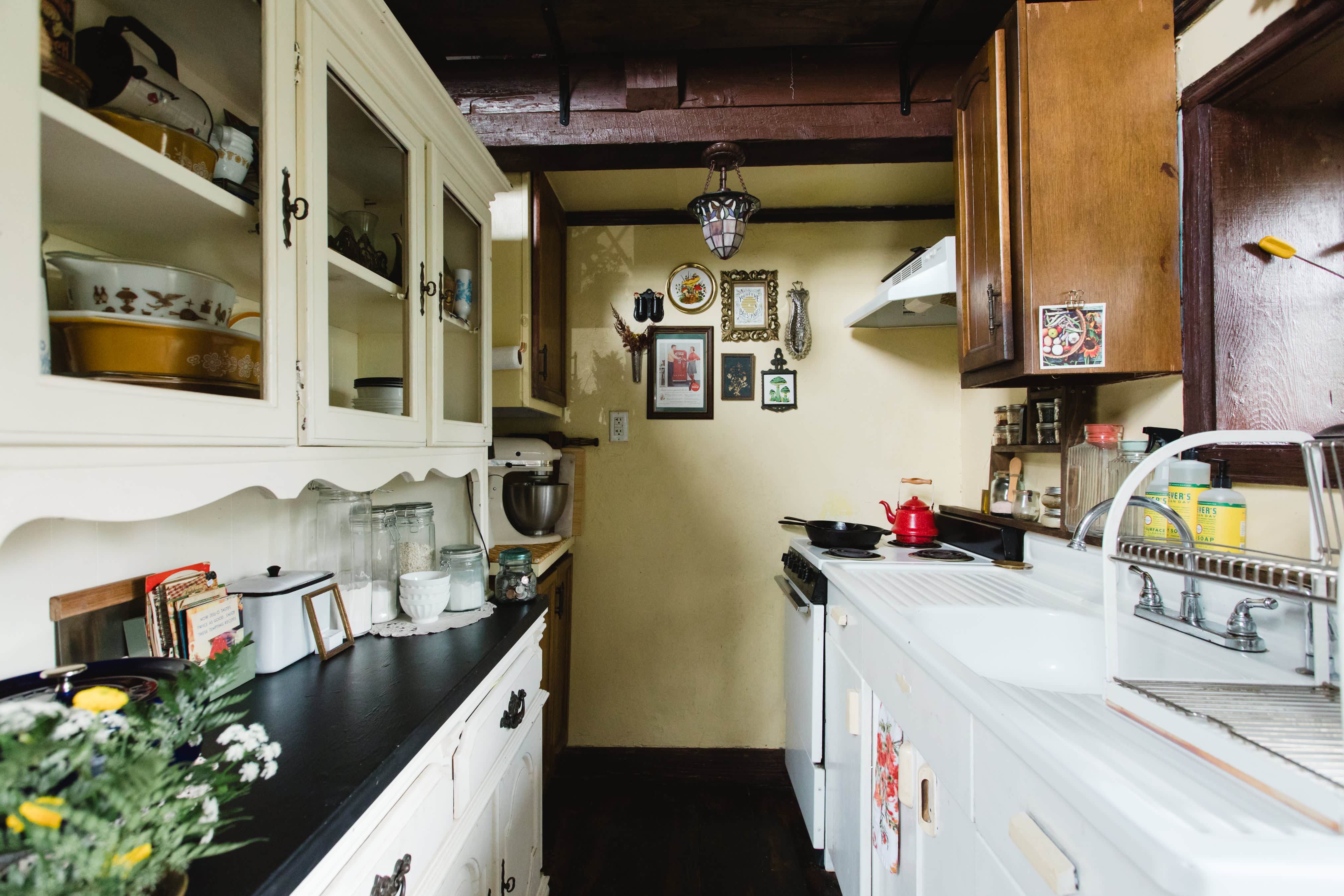 Tiny House Tour: A 370-Square-Foot Carriage House | Apartment Therapy