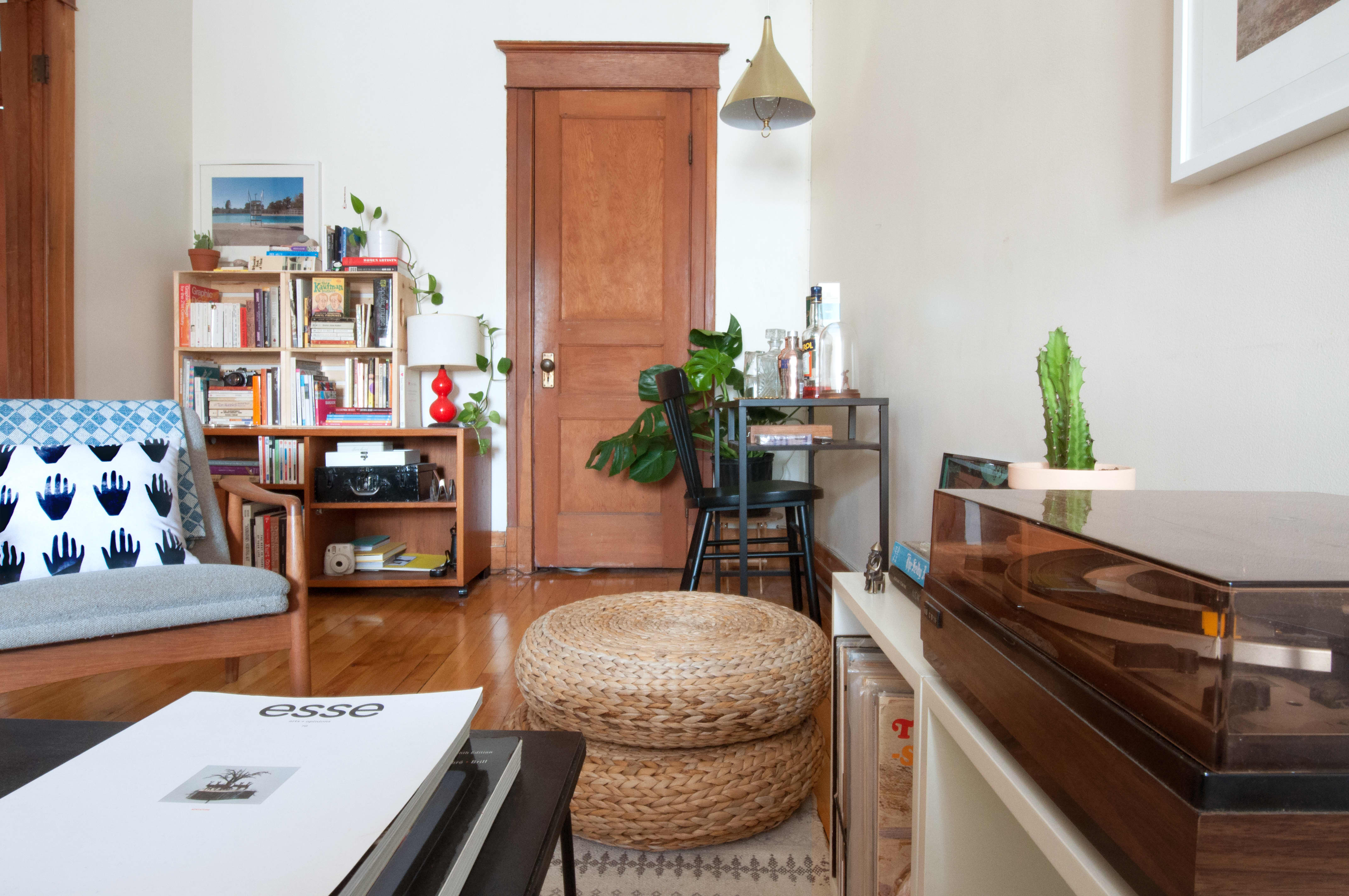 House Tour: A Comic Artist's First Montreal Apartment | Apartment Therapy