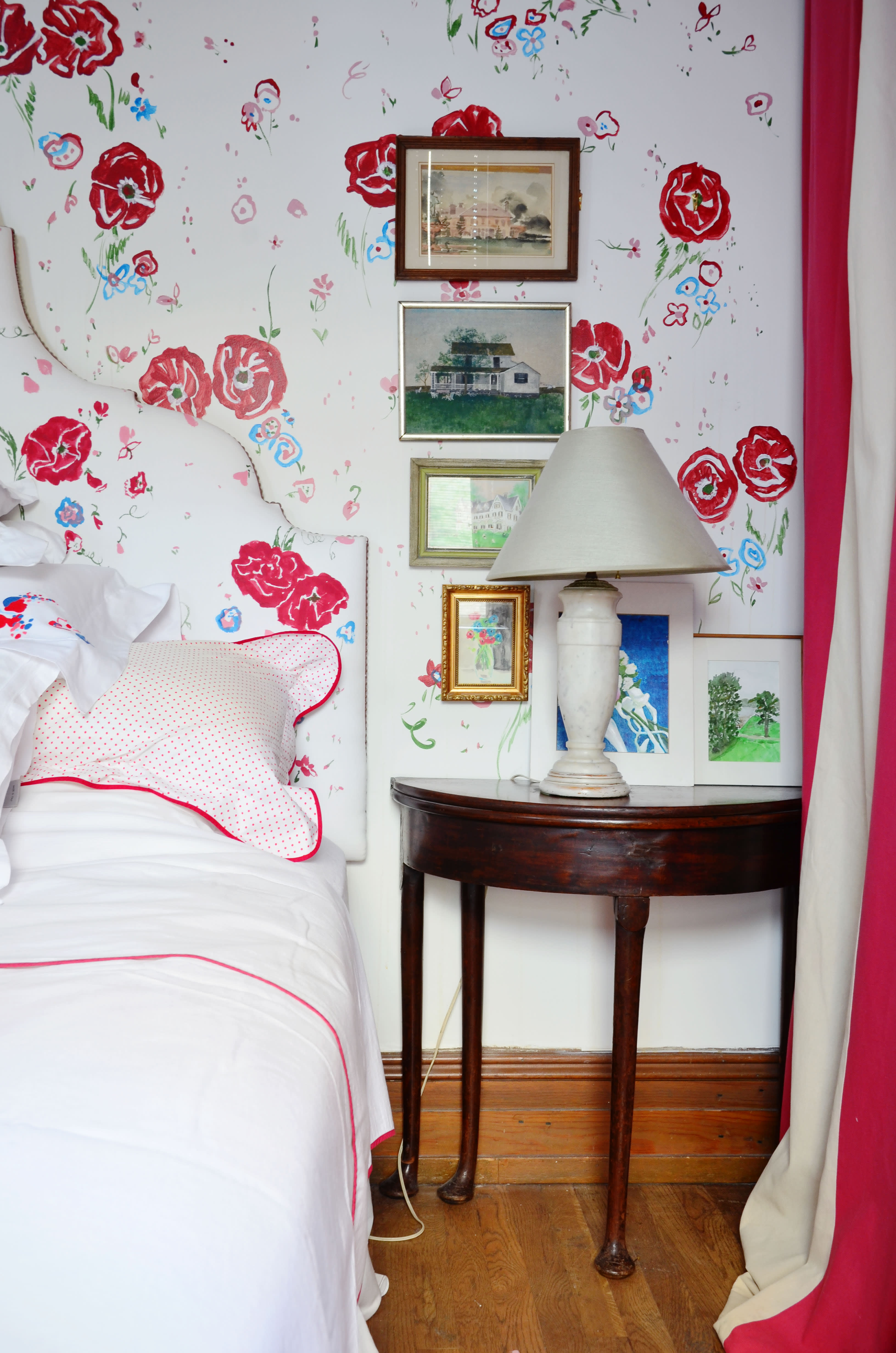 House Tour: New York Magazine's Wendy Goodman | Apartment Therapy