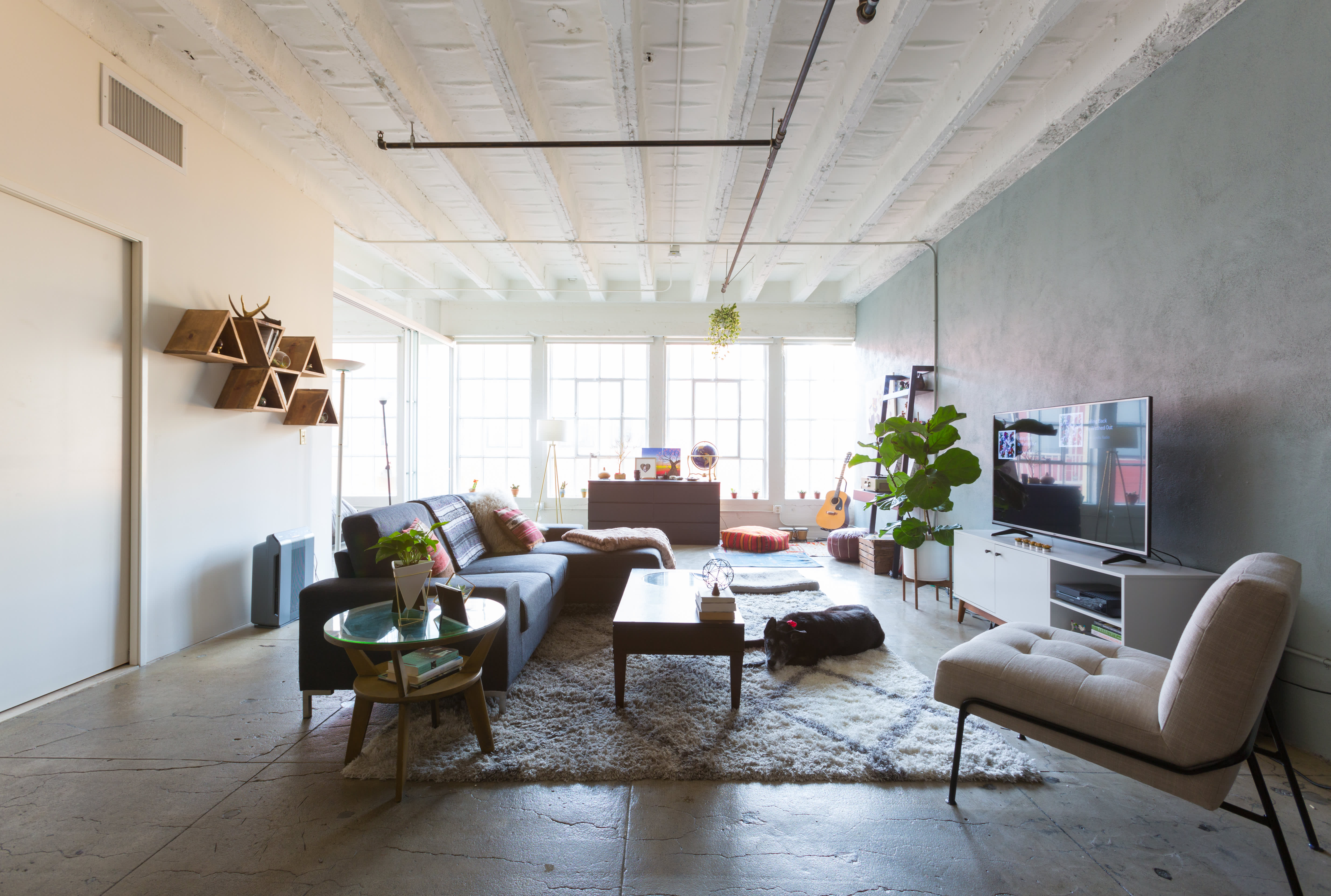 House Tour: An Industrial Modern DTLA Loft | Apartment Therapy