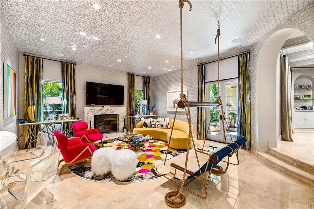 Kaley Cuoco LA House for Sale Photos | Apartment Therapy