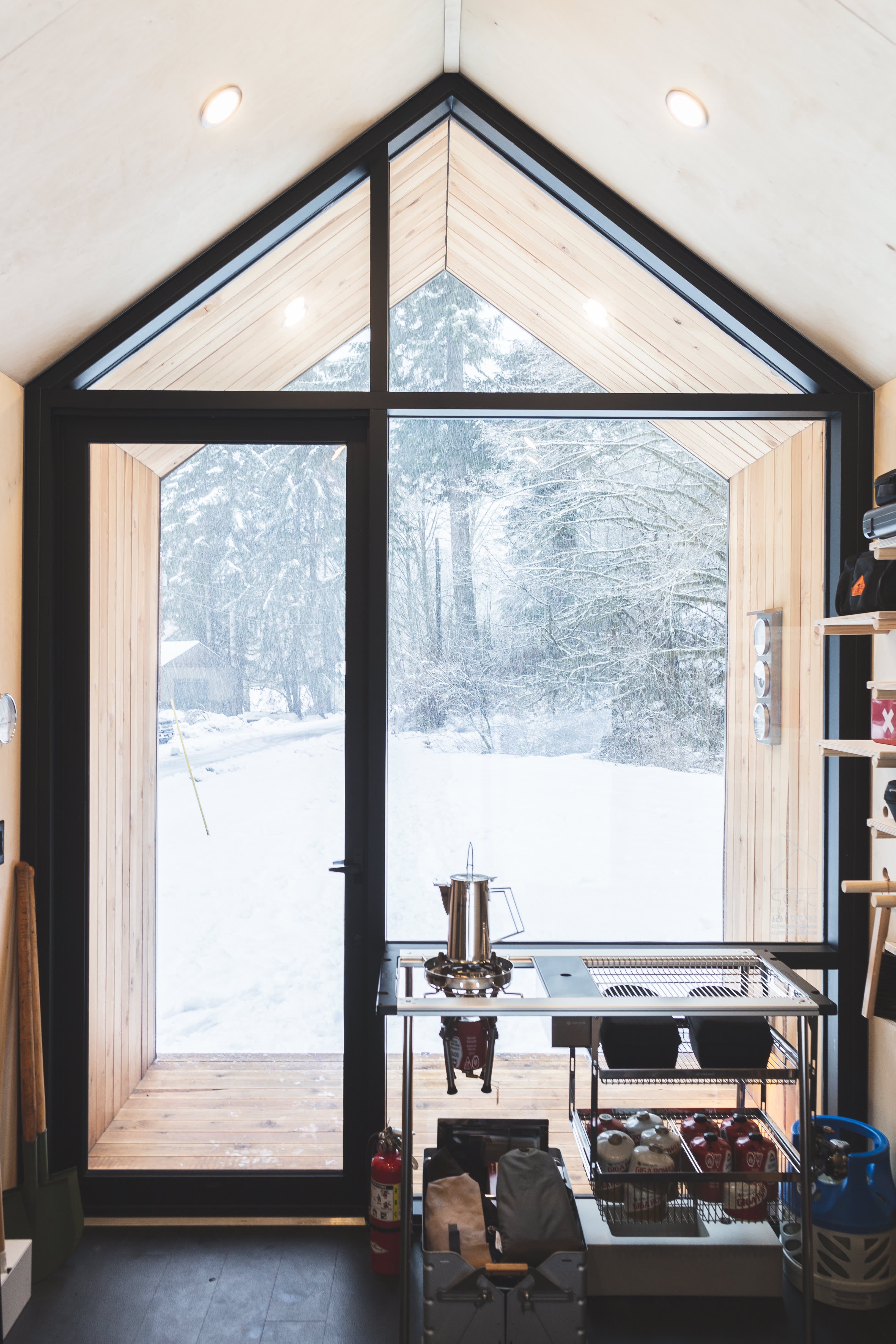 Prefab Cabin 106 Square Feet Canada | Apartment Therapy