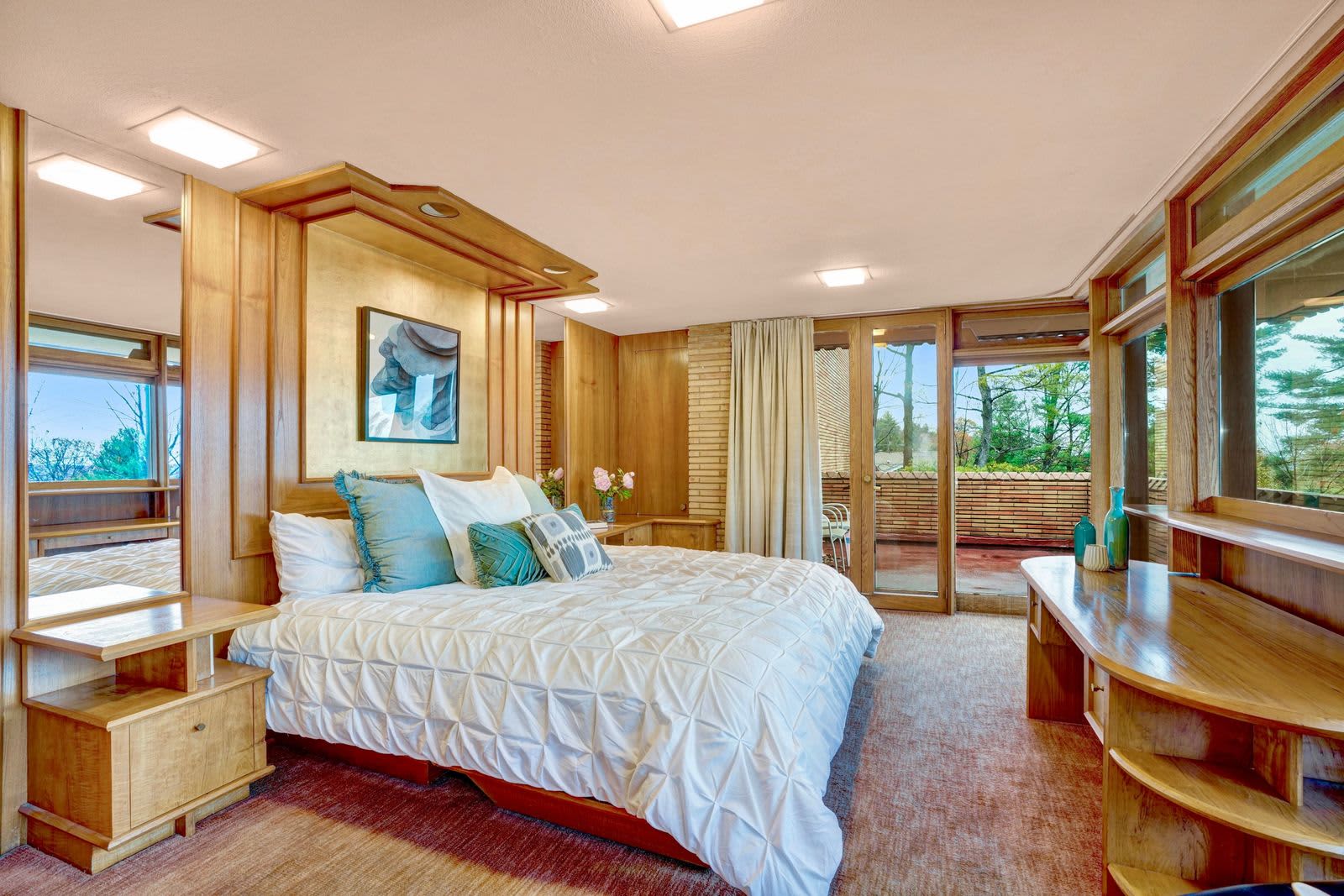 Frank Lloyd Wright Marvelous Mrs. Maisel House | Apartment Therapy