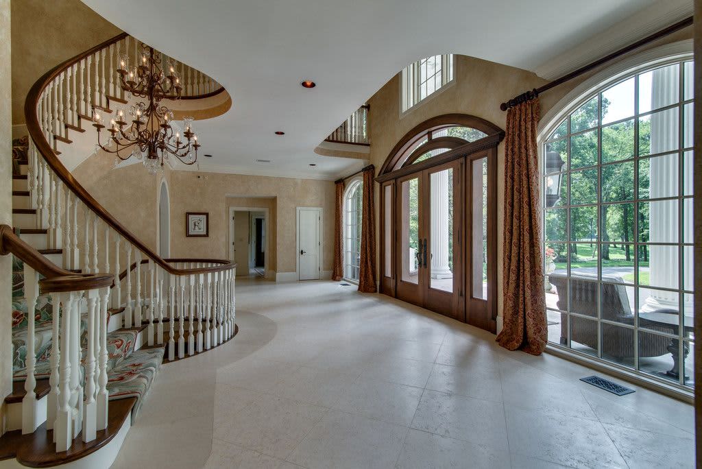 You Can Rent Reba McEntire's Former House for $3,000/Night | Apartment ...