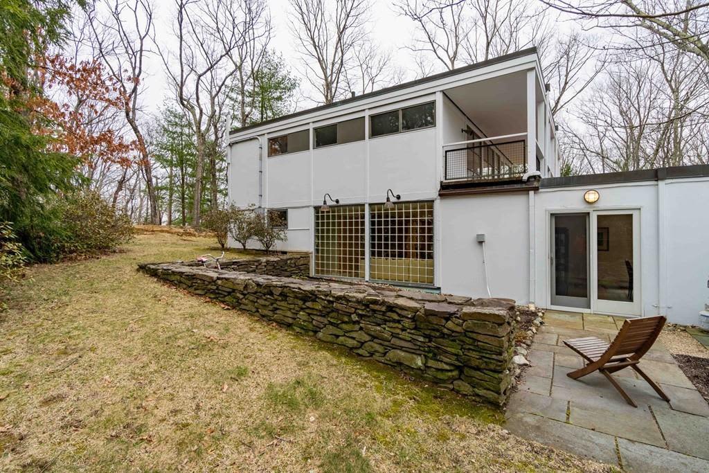 The Modernist House from "Knives Out" Is on the Market | Apartment Therapy