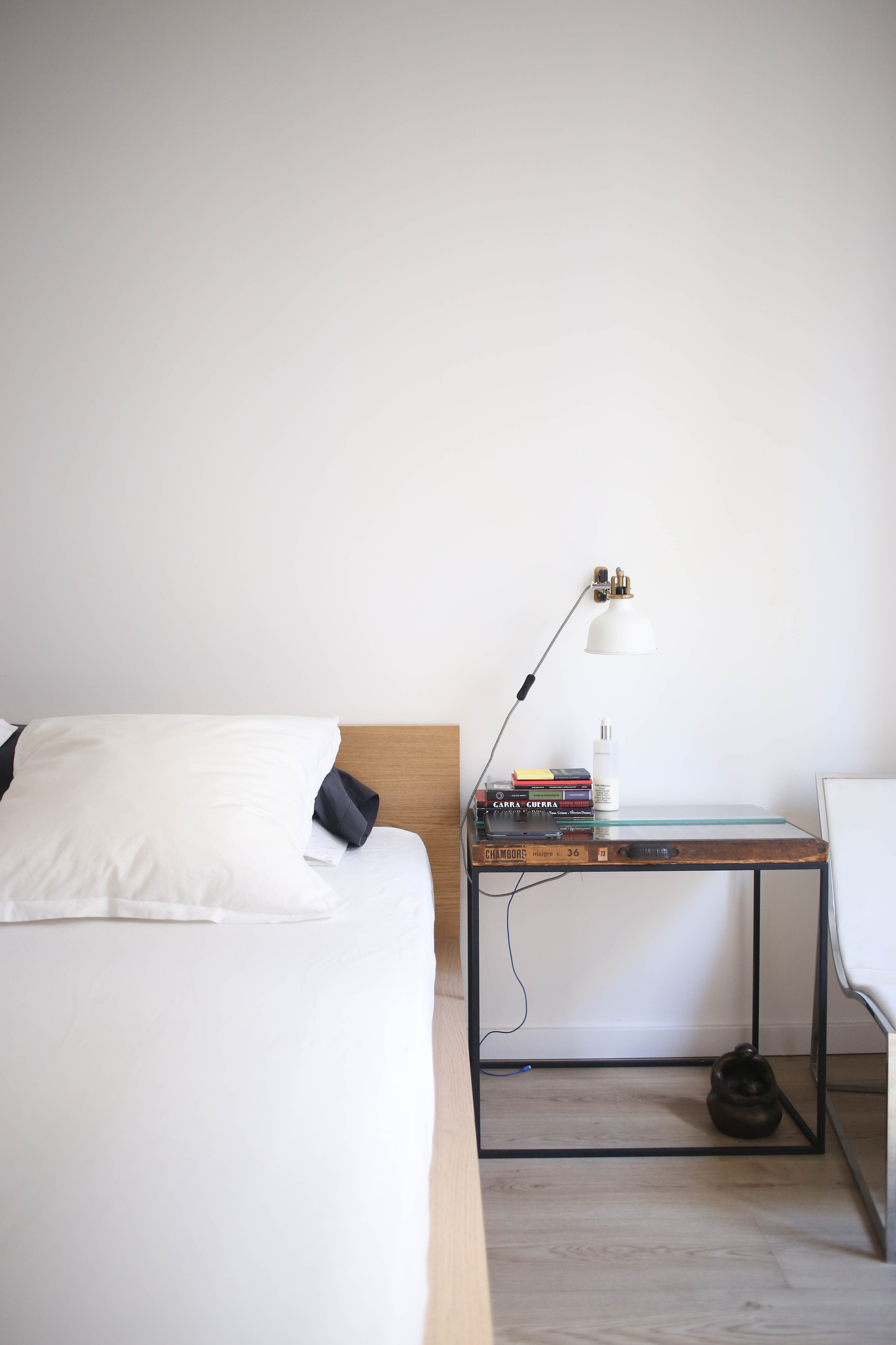 Tour: An Architect & Designer's Minimal Spanish Flat | Apartment Therapy