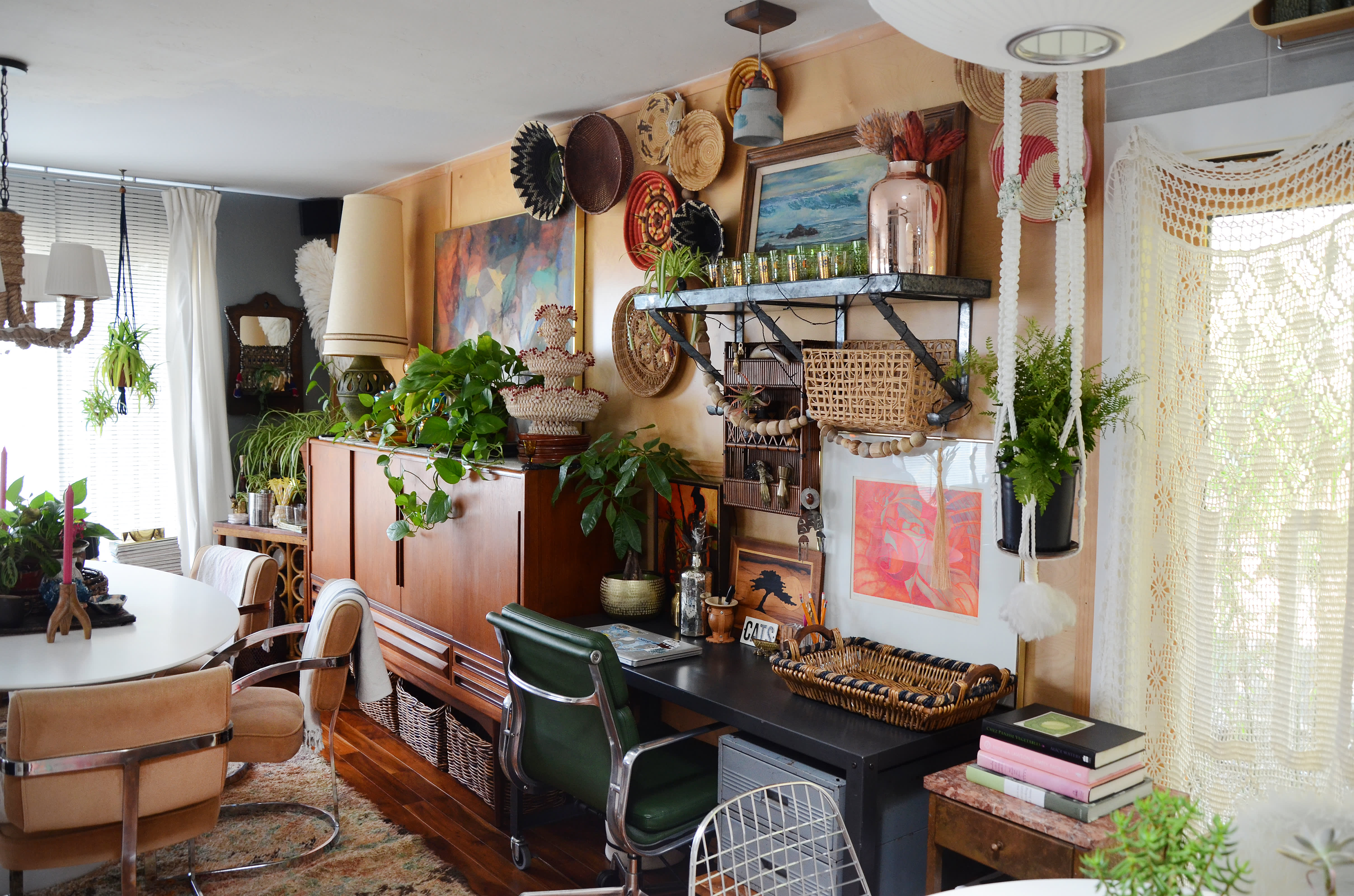 House Tour: A Maximalist, Layered Lounge in Oakland | Apartment Therapy