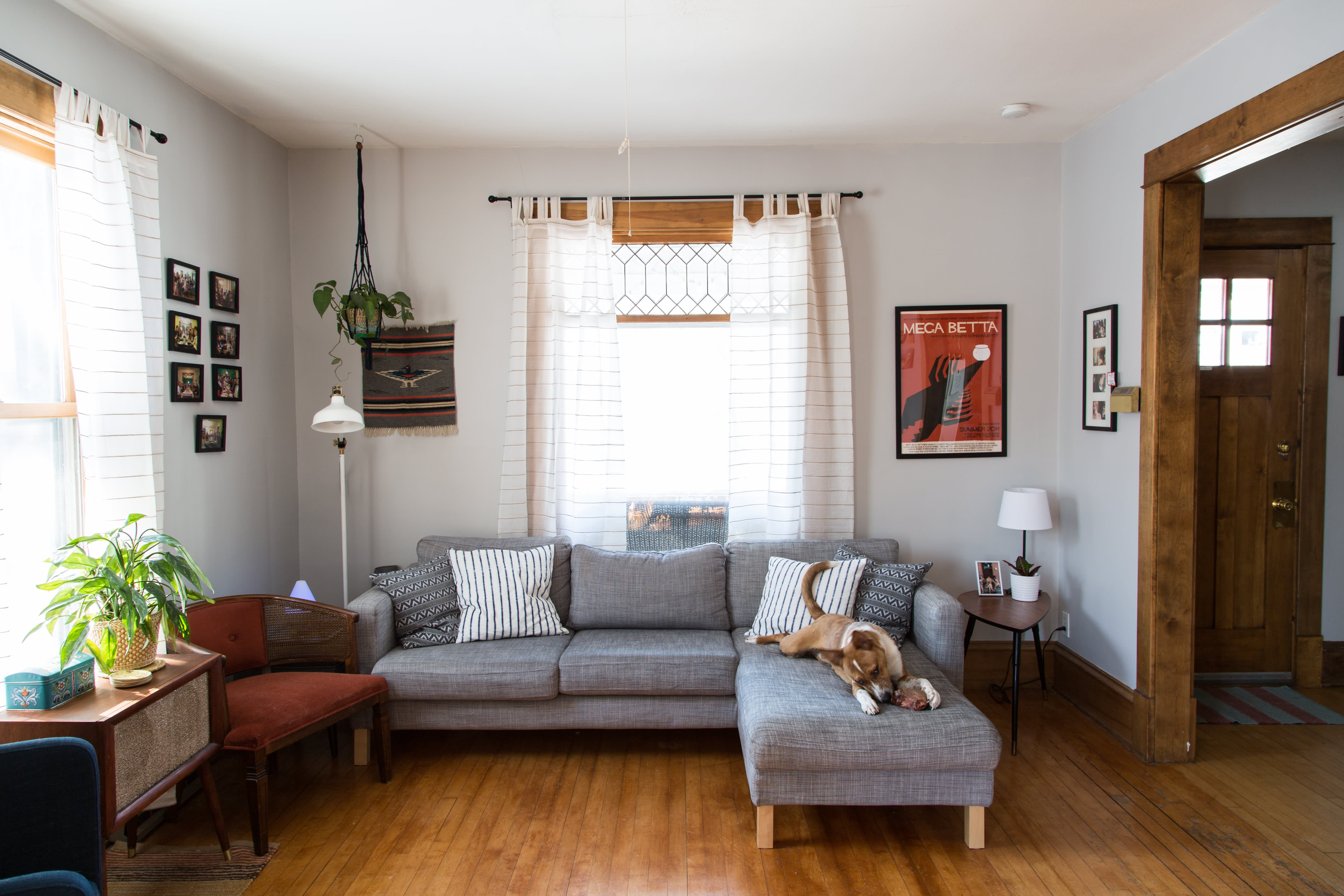 House Tour: A Comfy Home Shared by Best Friends | Apartment Therapy