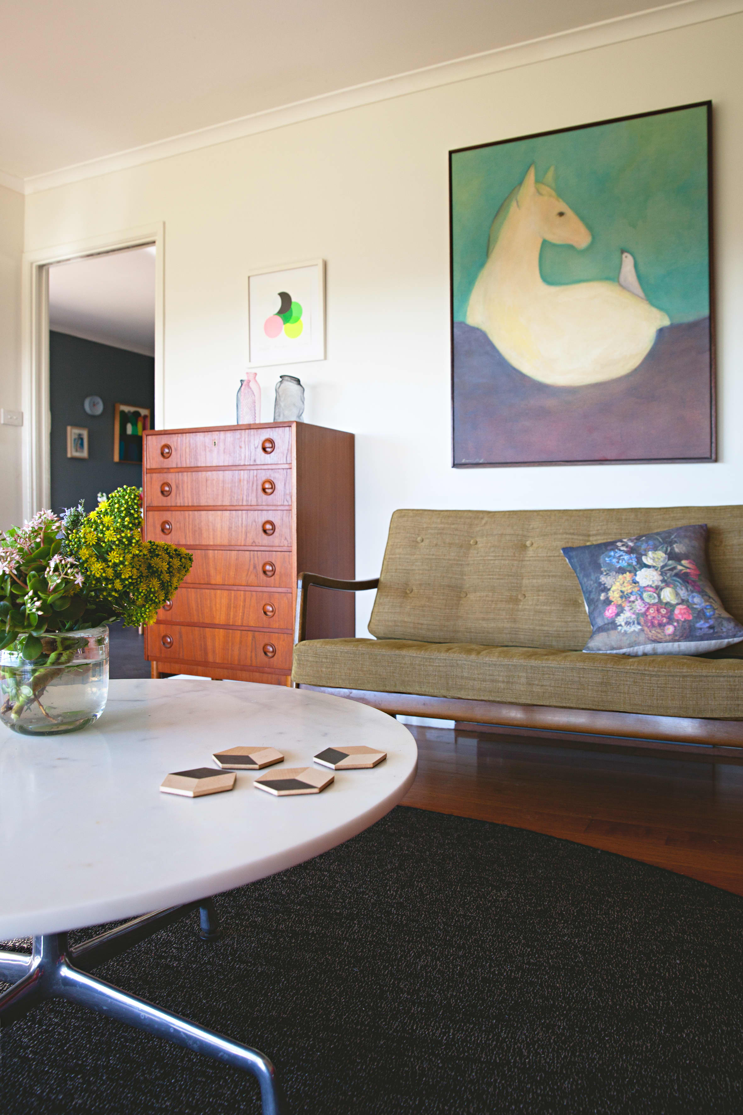 House Tour: A Designer's Colorful Australian Home | Apartment Therapy