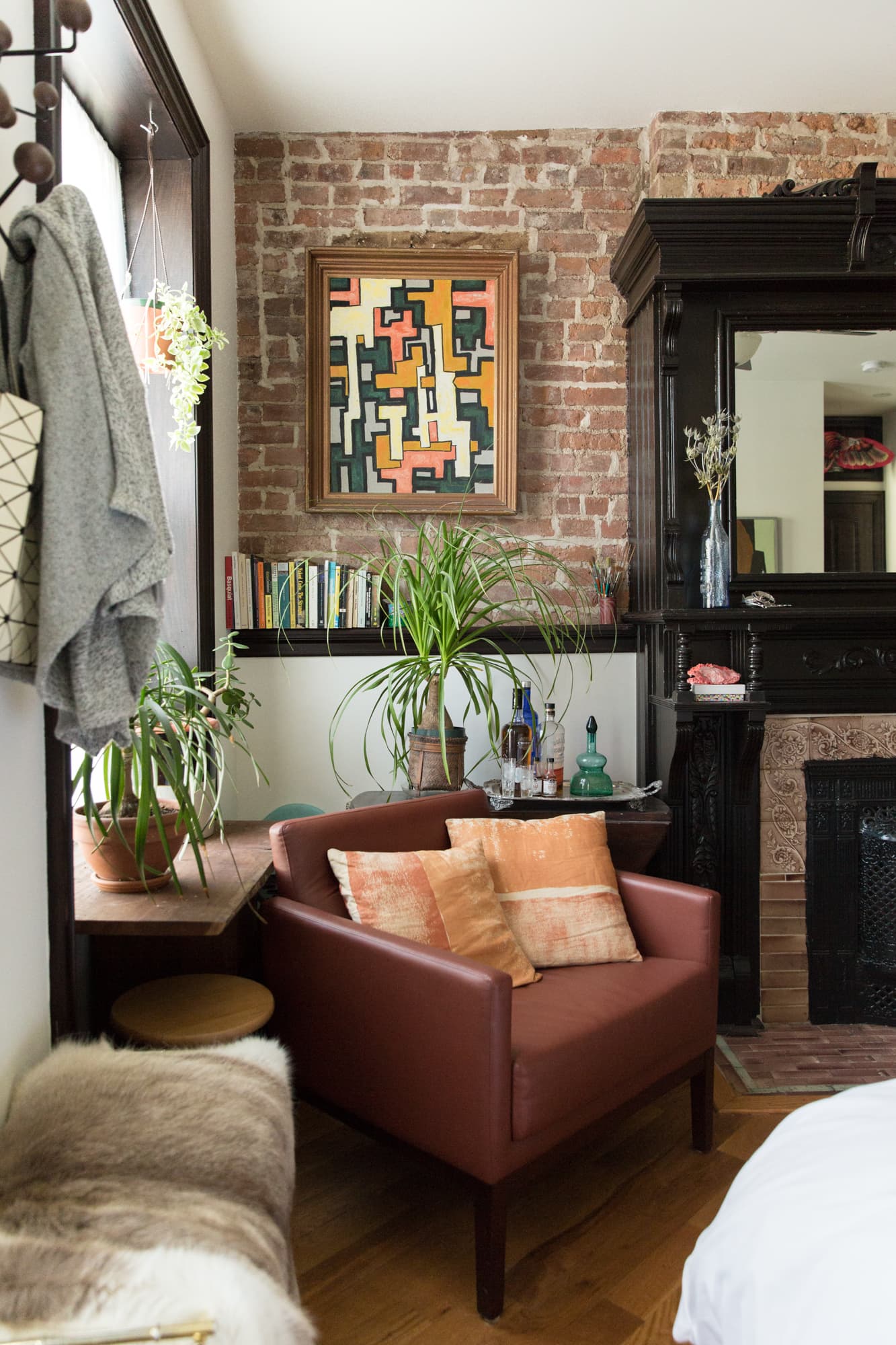 House Tour: A 280 Square Foot Brooklyn Studio Apartment | Apartment Therapy