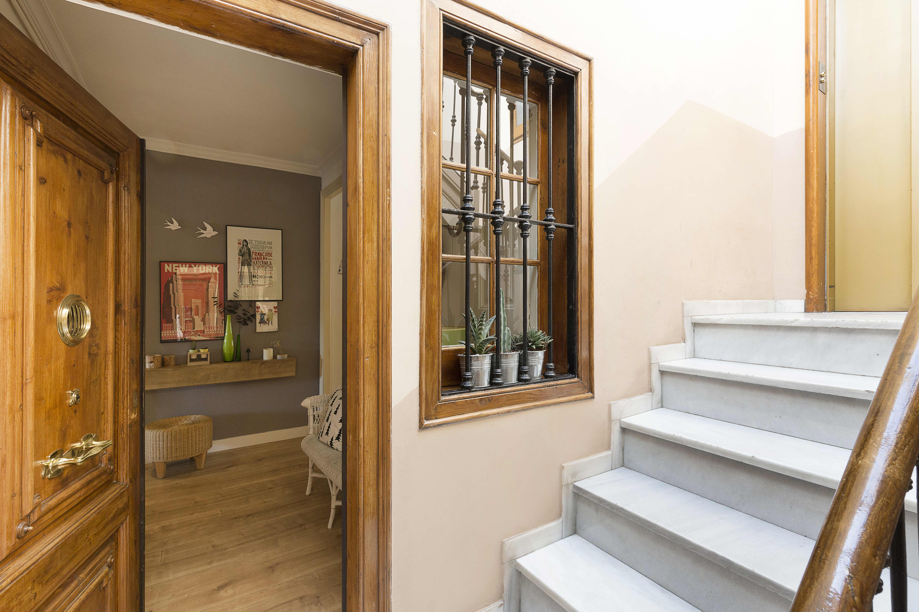 House Tour: A Splendid Spanish Apartment | Apartment Therapy
