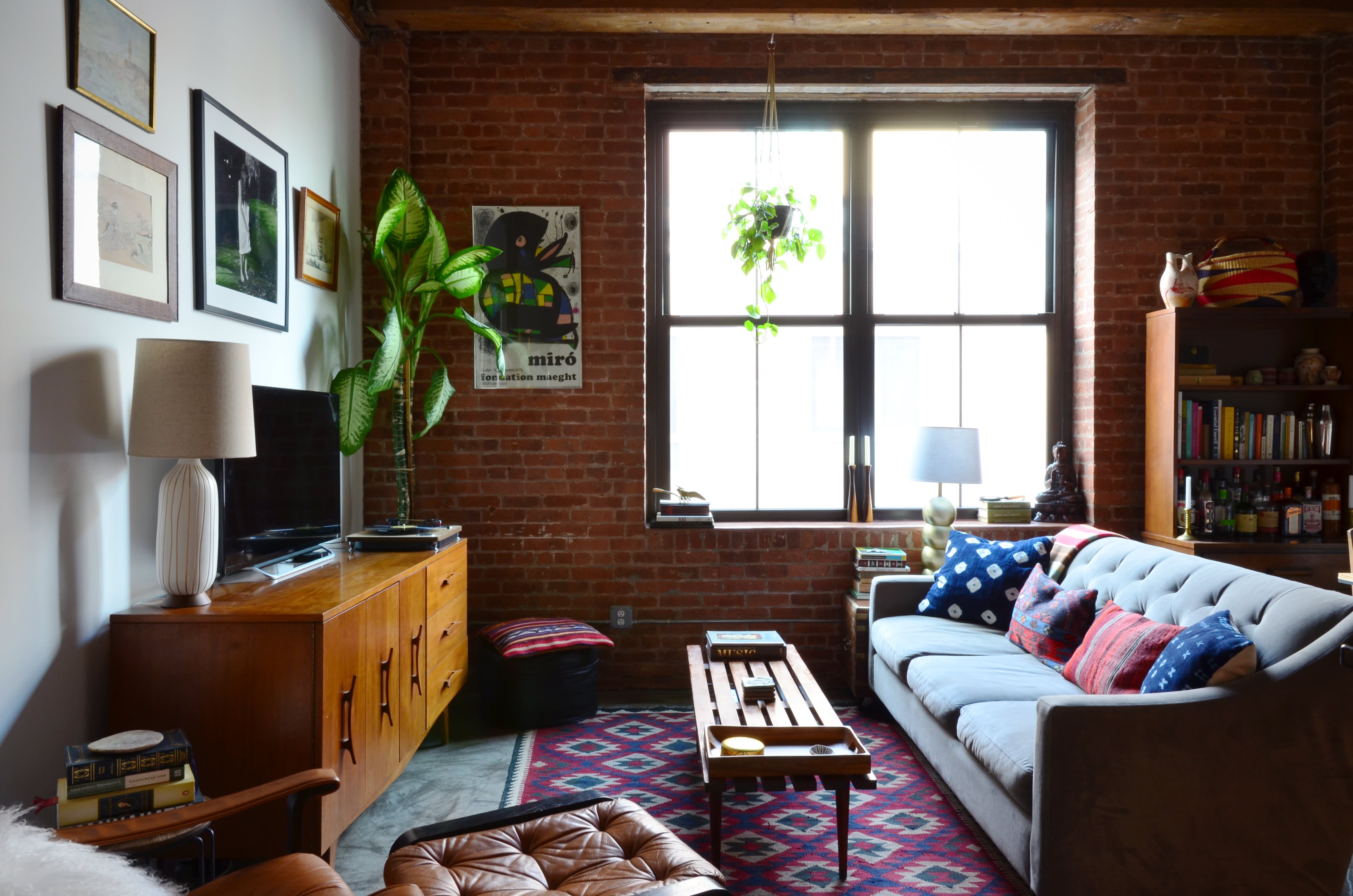 Video House Tour: A Lofty Studio Apartment in Brooklyn | Apartment Therapy