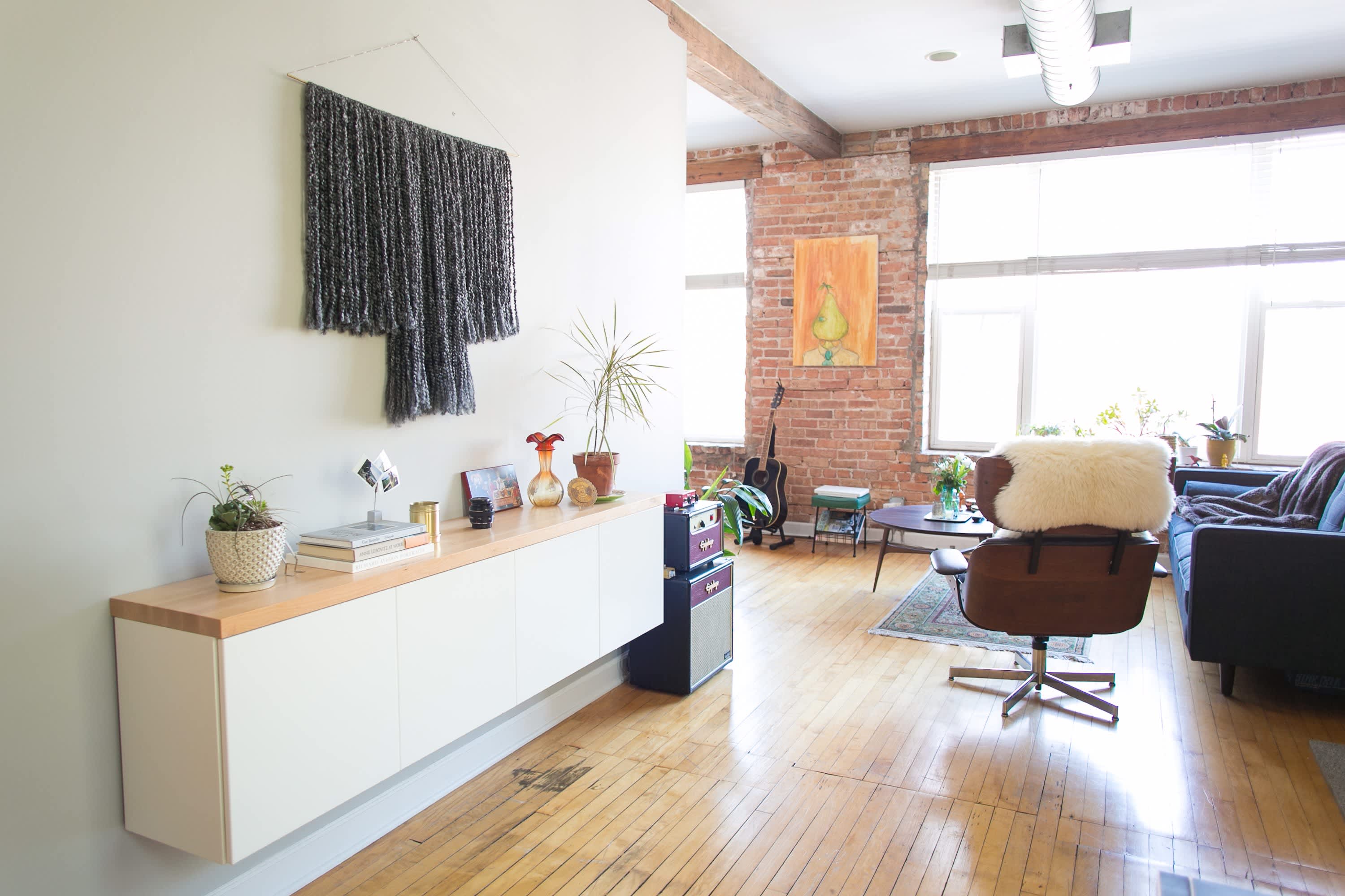 House Tour: A Spacious Place in Chicago | Apartment Therapy