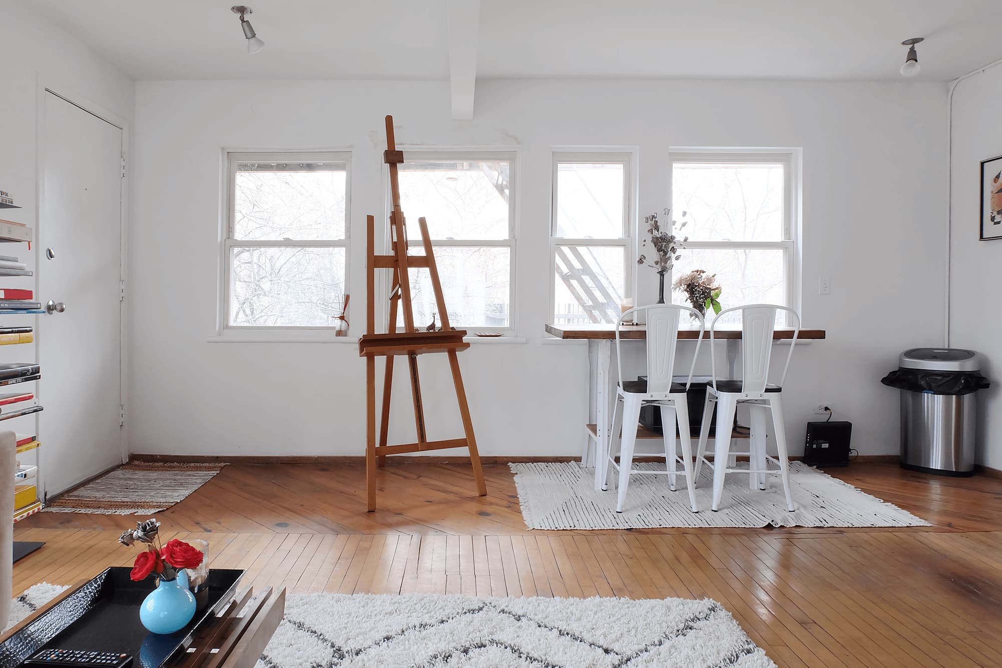 House Tour: A Chicago Rental Filled With Repurposed Items | Apartment ...