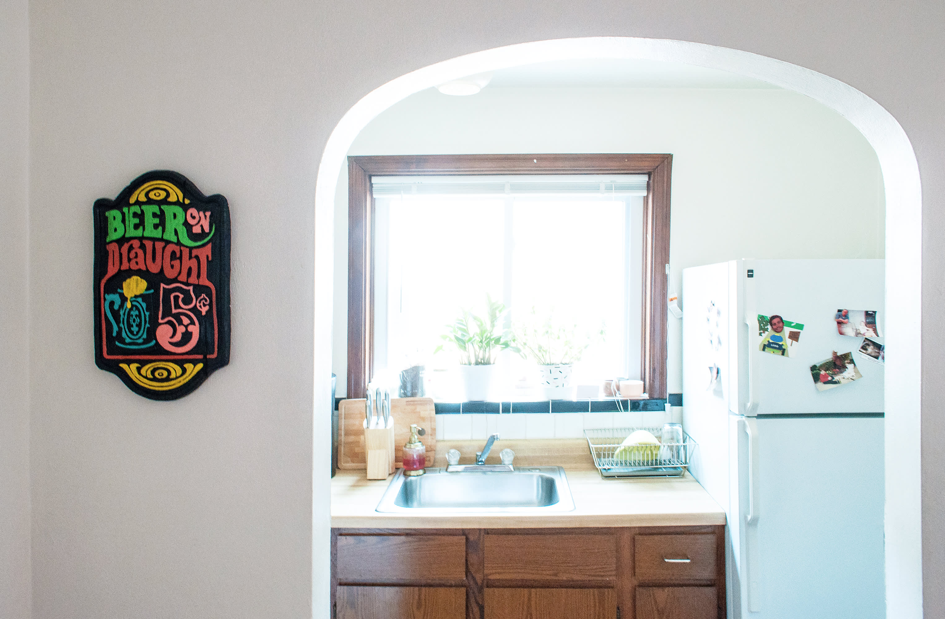 House Tour: A Fuzzy & Cotton Candy Inspired St. Louis Apartment ...