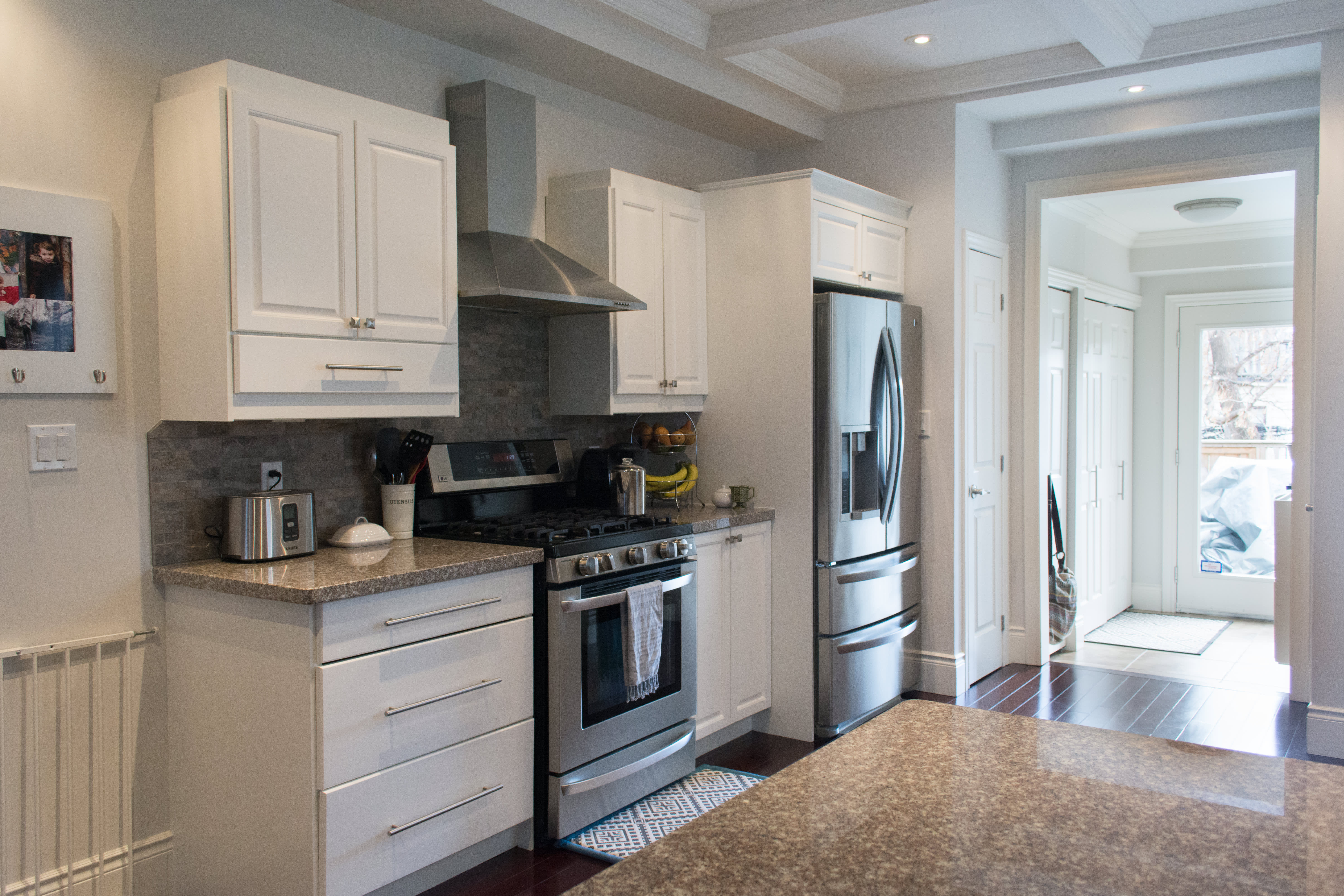 House Tour: A Vintage-Filled Toronto Home | Apartment Therapy