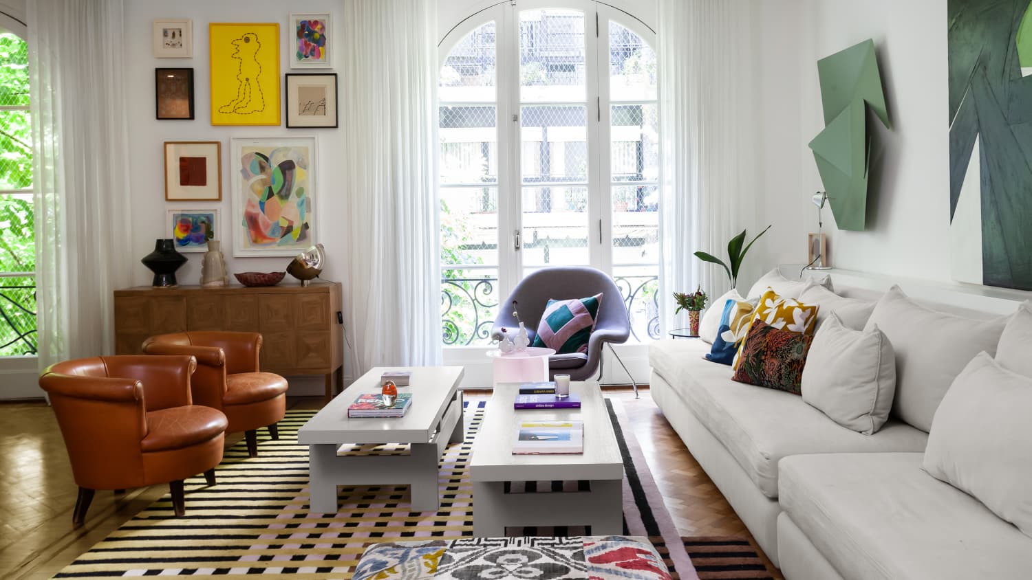 dining room sofa area