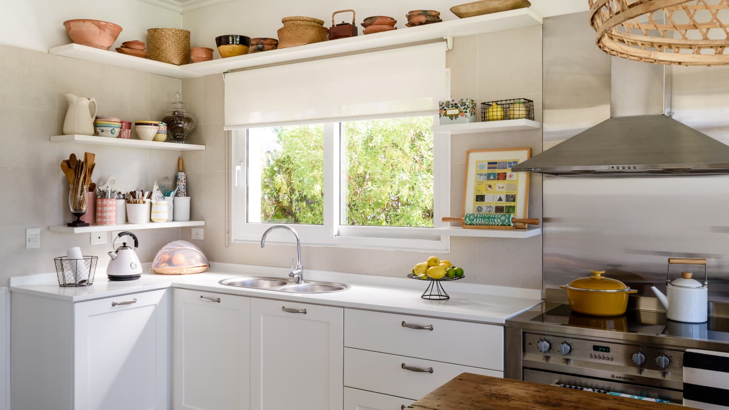 Two Kitchen Sinks Side By Side – Things In The Kitchen
