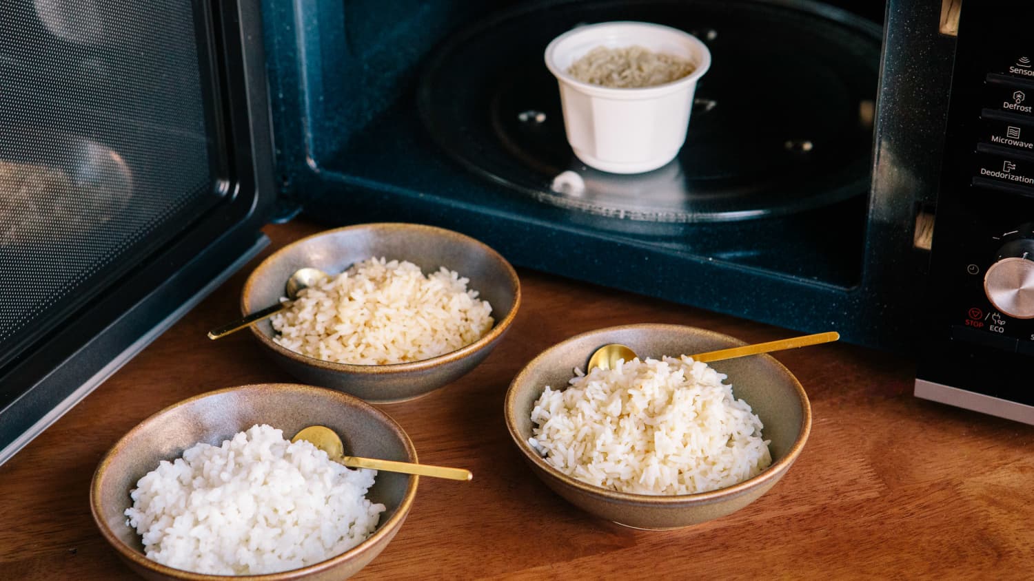 how to cook rice microwave