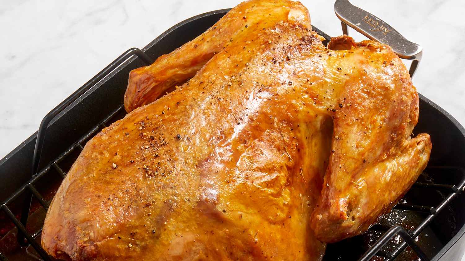 how hot to cook a turkey