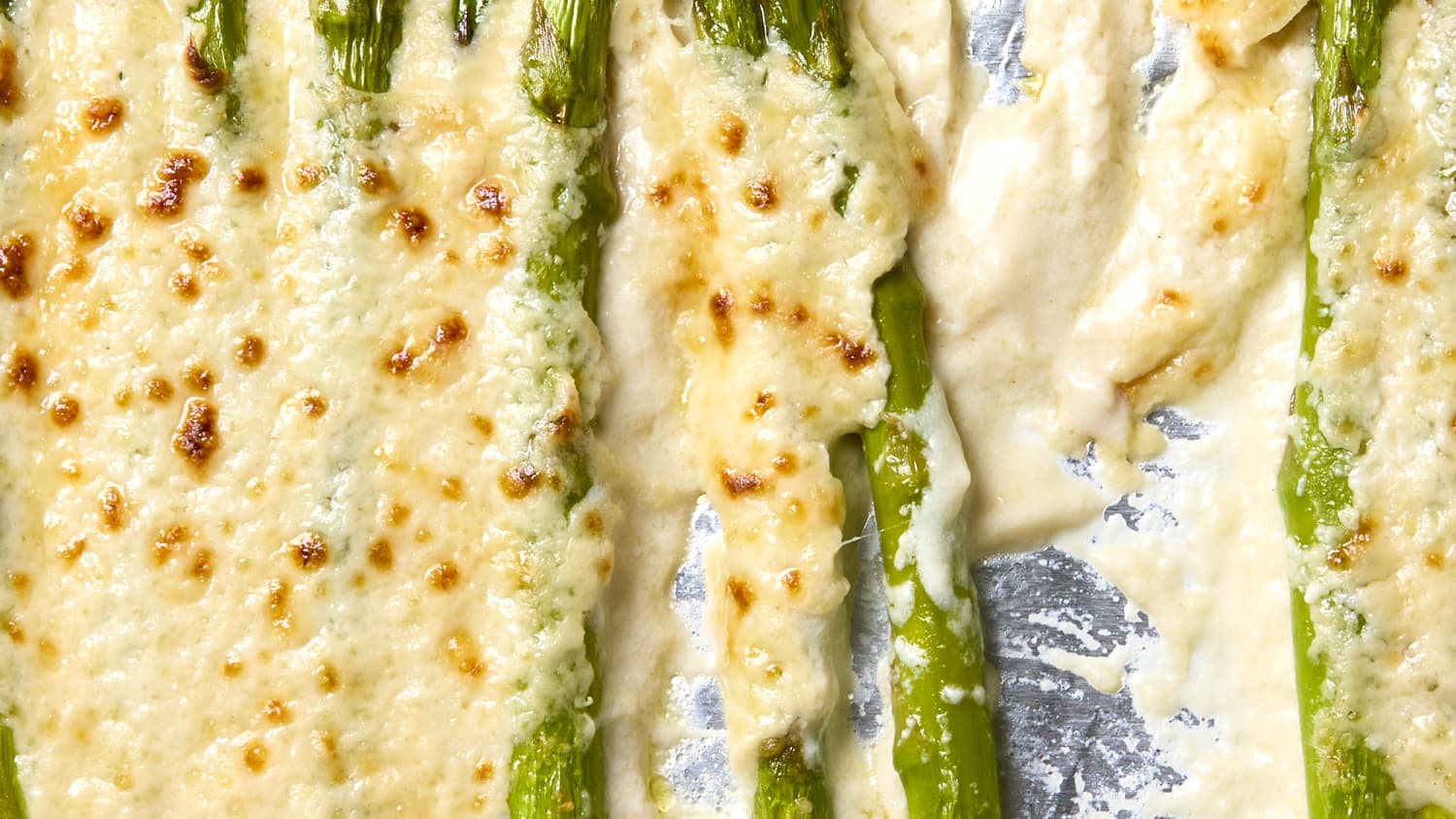 how to make baked asparagus with cheese