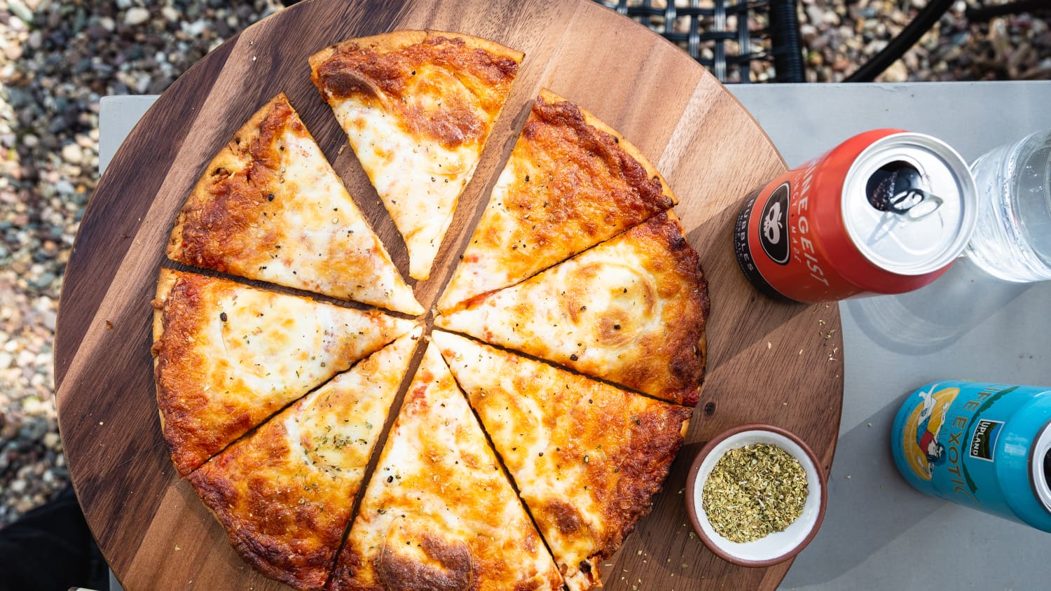 how to cook a frozen pizza in a pizza oven