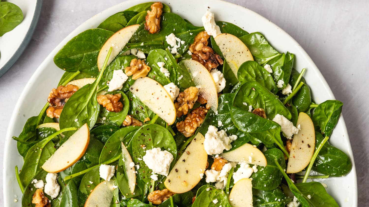 how to prepare a spinach salad