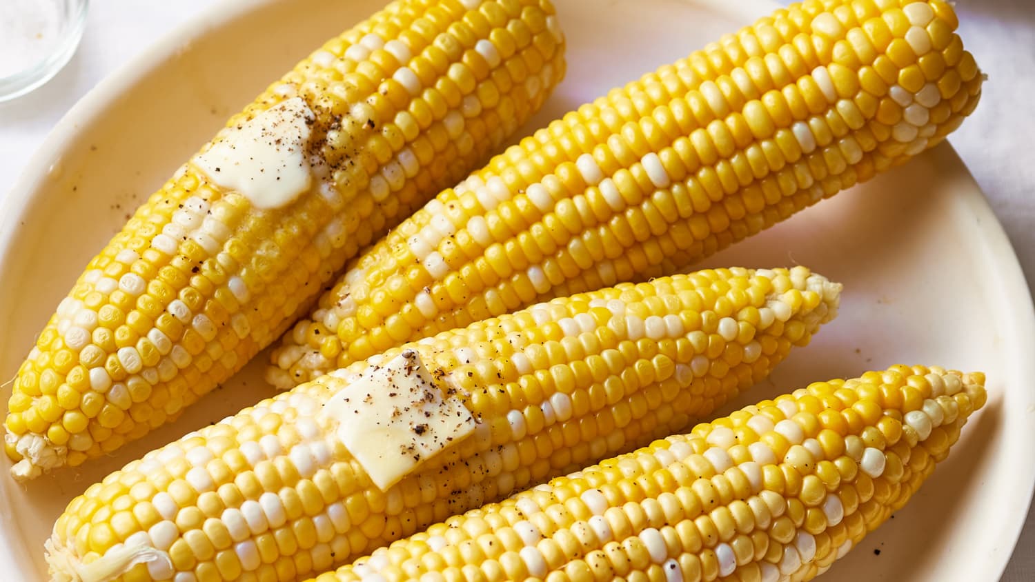 how to boil corn on microwave