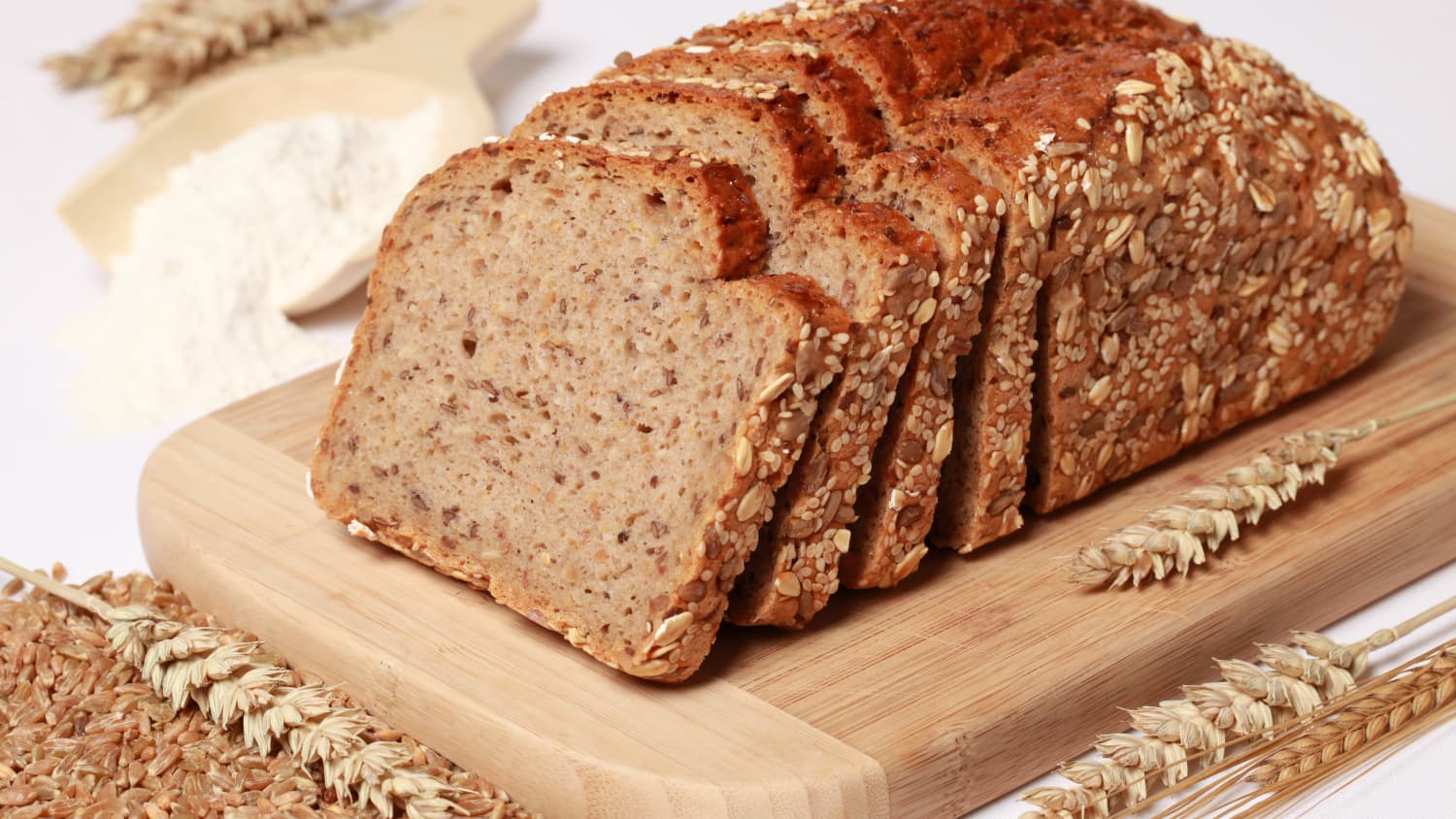 difference between brown bread and whole wheat bread