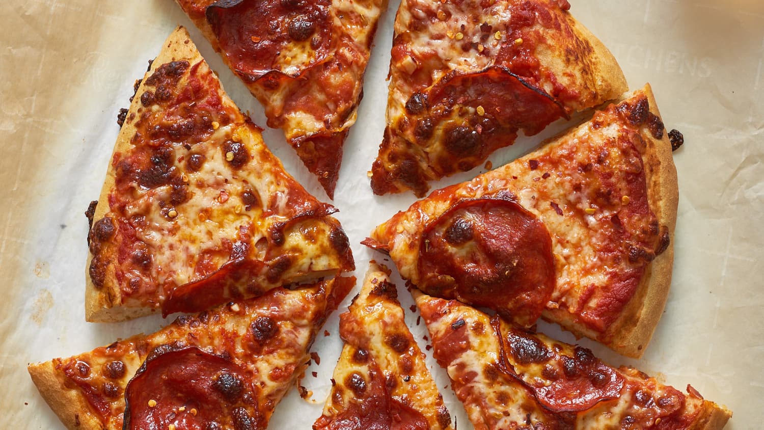 how to cook pizza dough temperature