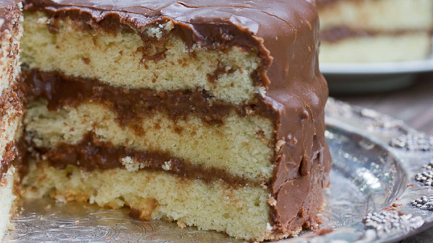 how to make icing hard for cake