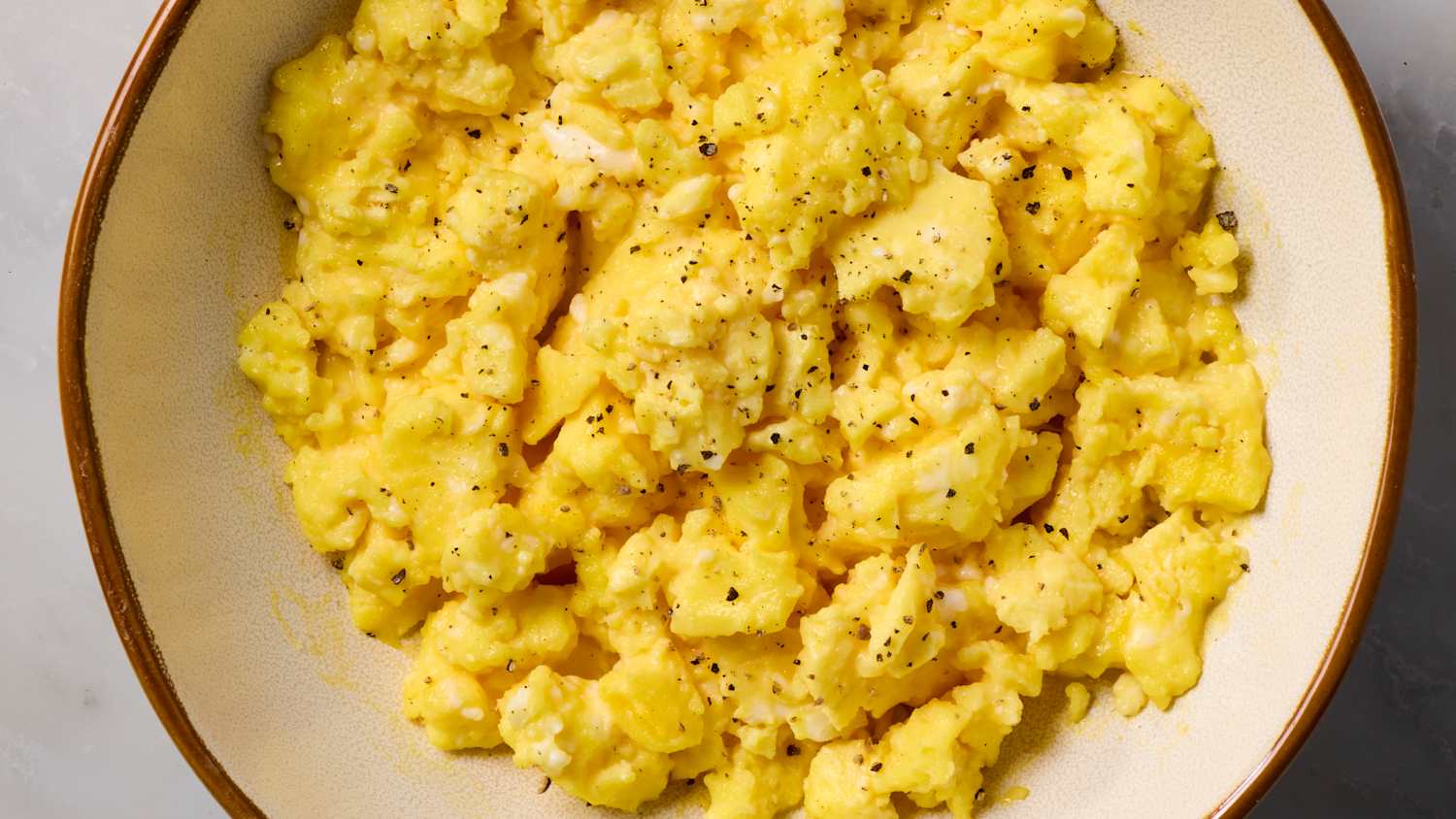 Microwave Scrambled Eggs Quick And Easy Microwave Scrambled Eggs