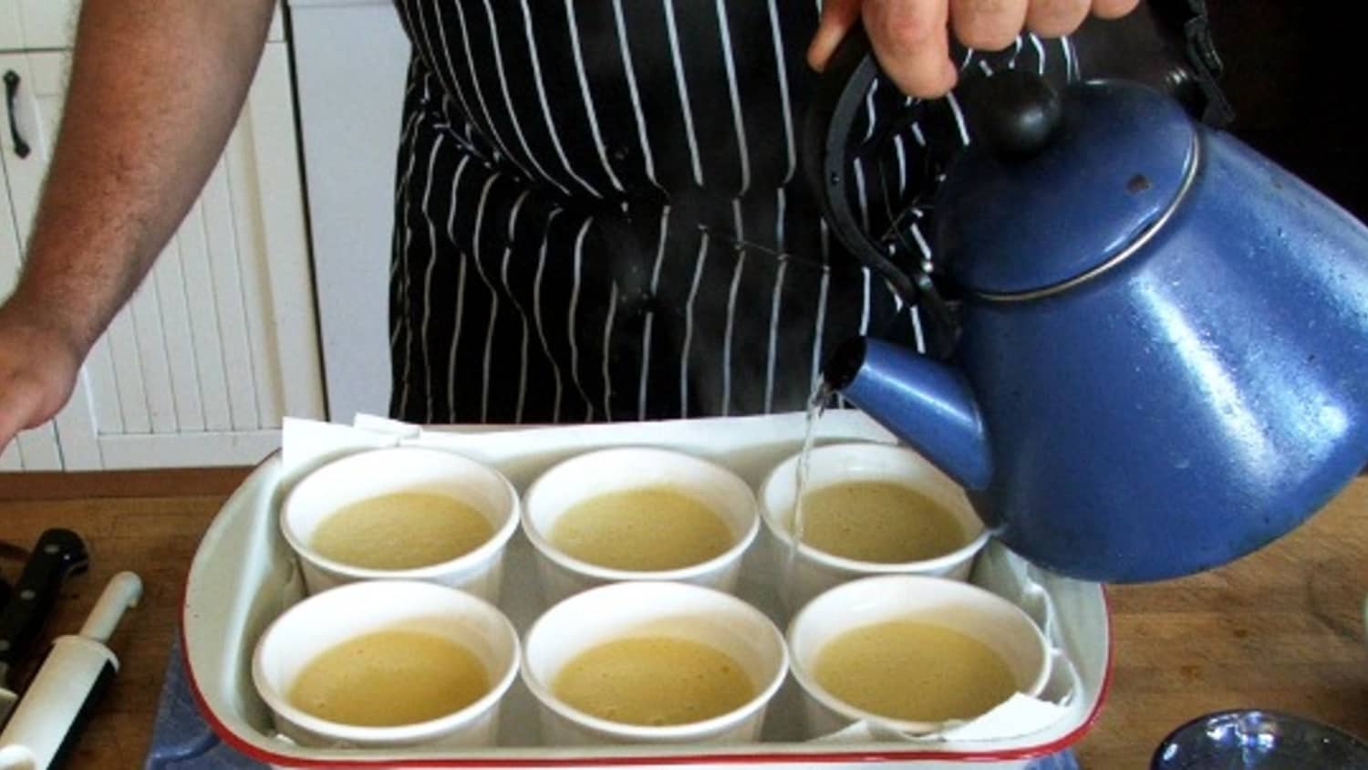 Bain Marie Techniques: Mastering Precision Cooking - KITCHENGALARY